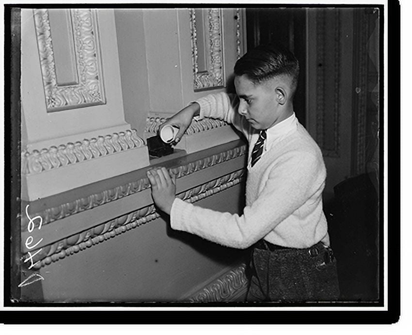 Historic Print, Snuff snuff. Washington, D.C. Jan. 2. One of the ...