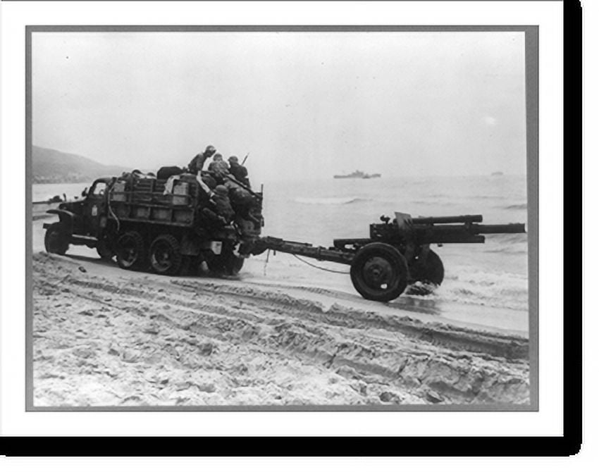 Historic Print, Two and a half ton prime mover towing a 105 mm ...