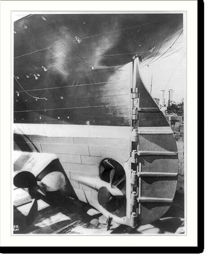 Historic Print, [View of the stern and rudder of the TITANIC in drydock ...