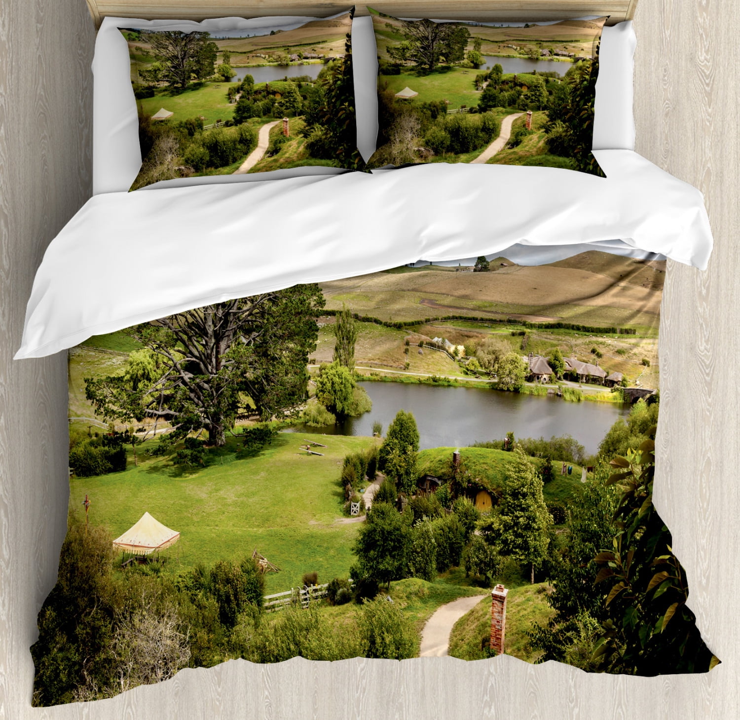Hobbits Queen Size Duvet Cover Set, Overhill Matamata New Zealand Movie ...