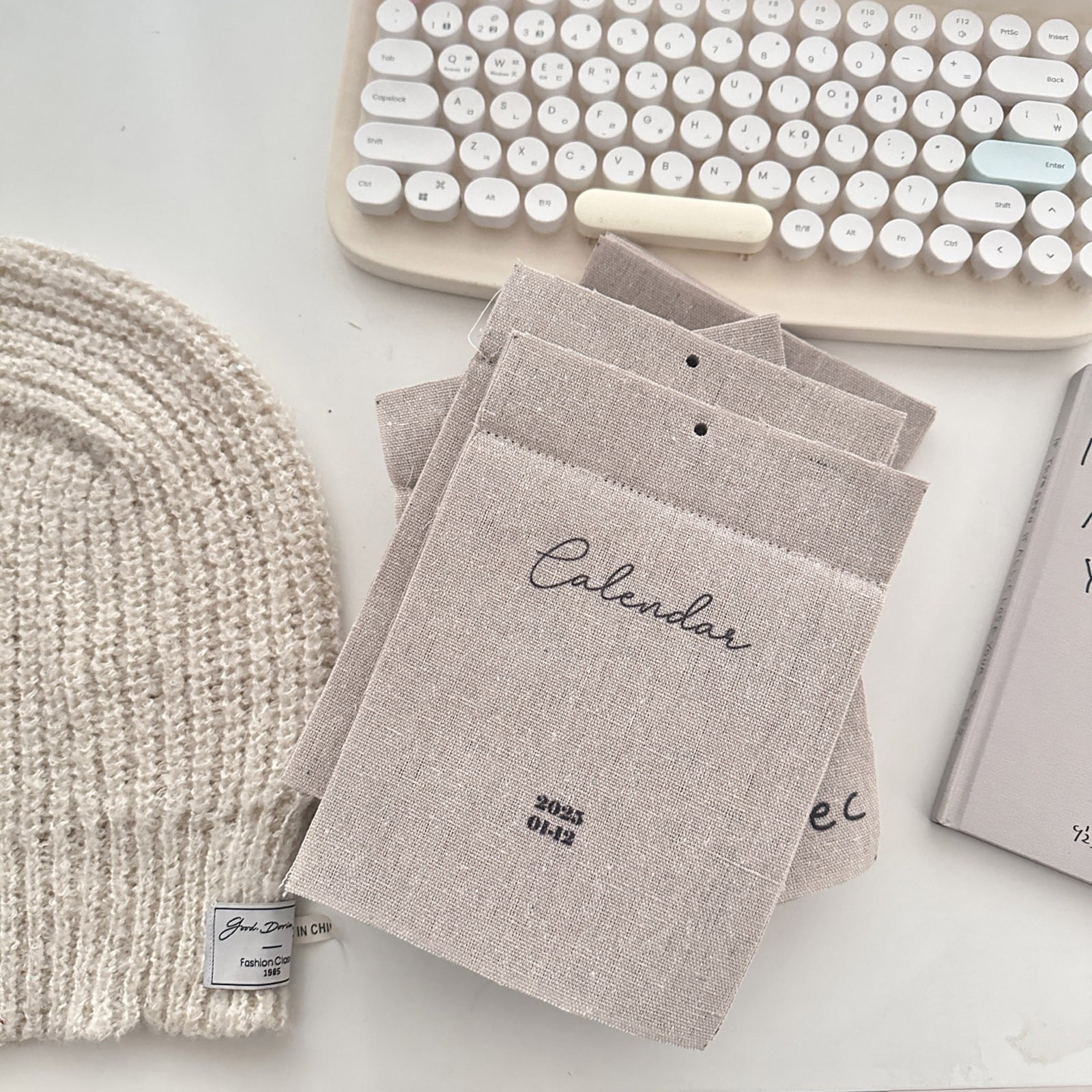 Hohaski 2025 Hooked English Linen Calendar - Elegant Wall Decor with ...