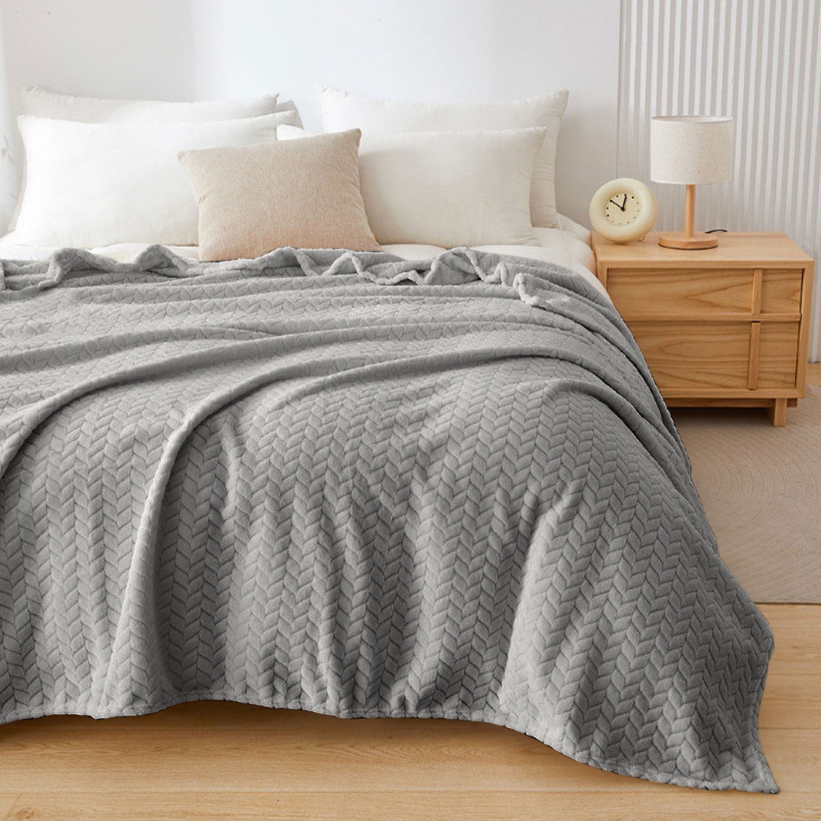 Hohaski Flannel Blanket Person Blanket - Embroidered Knee Blanket ...