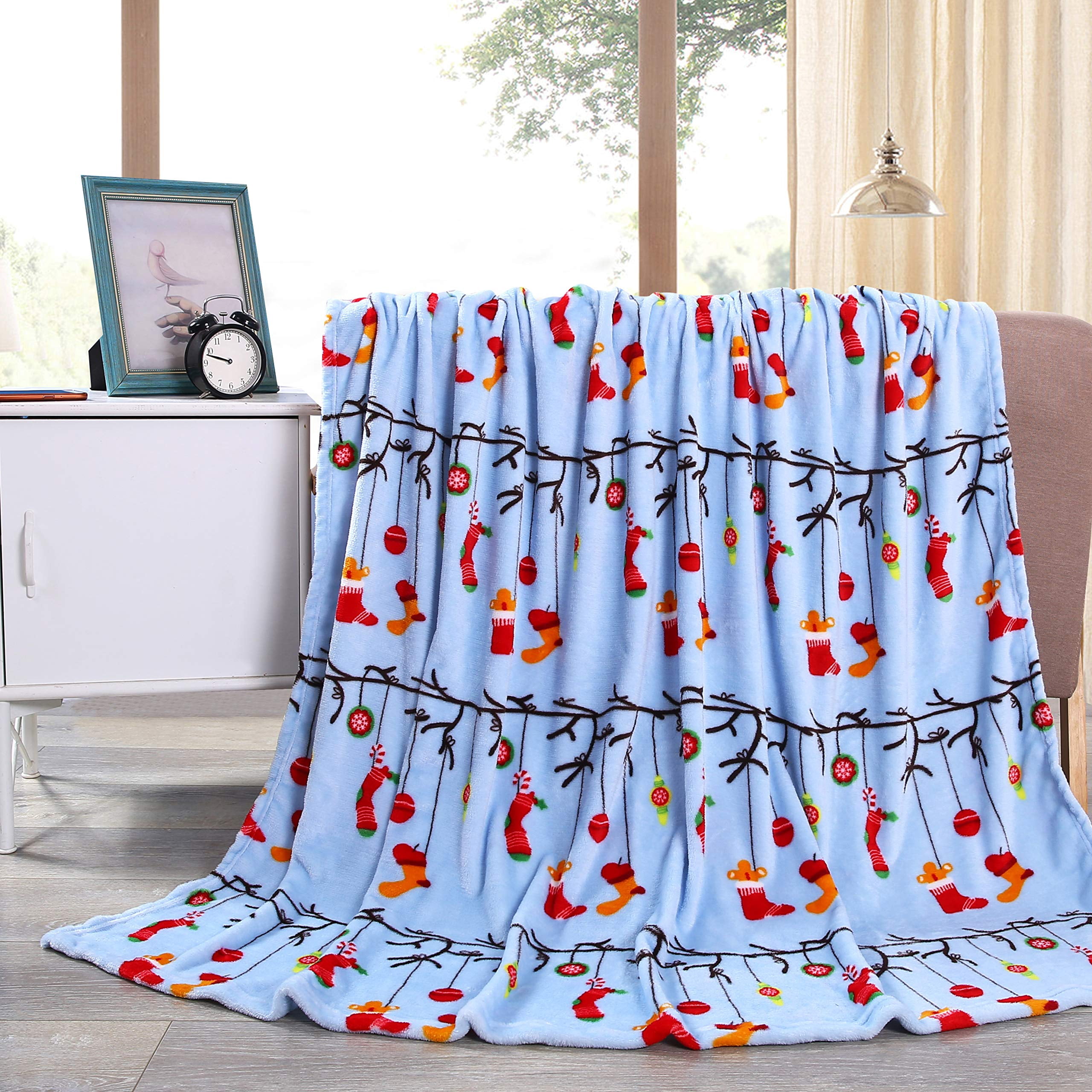 Holiday Blanket, Printed Soft Plush Throw, Fun Print Theme, Home Décor ...