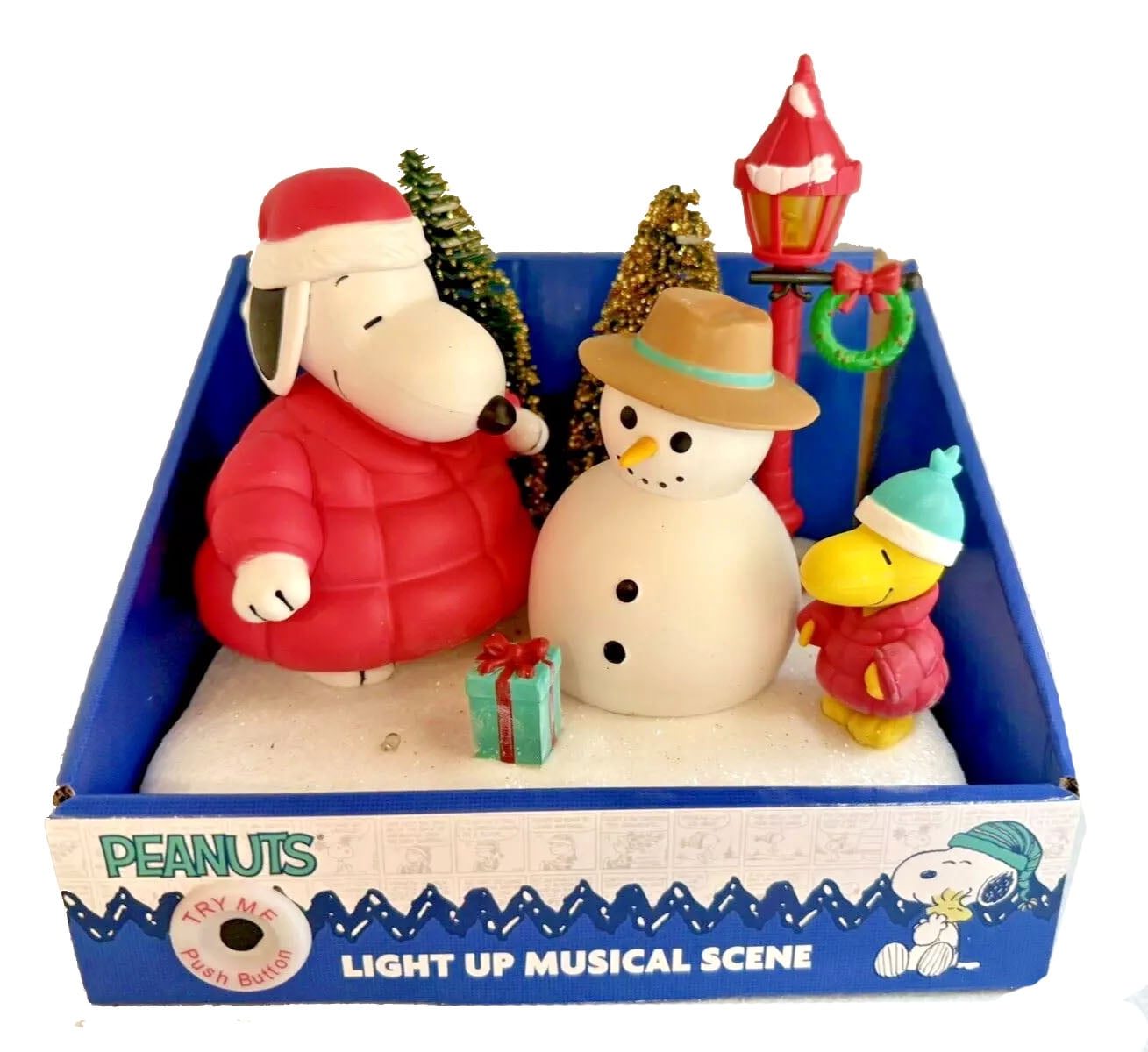 Holiday Snoopy and Woodtock Light Up Musical Scene Tabletop Decor ...