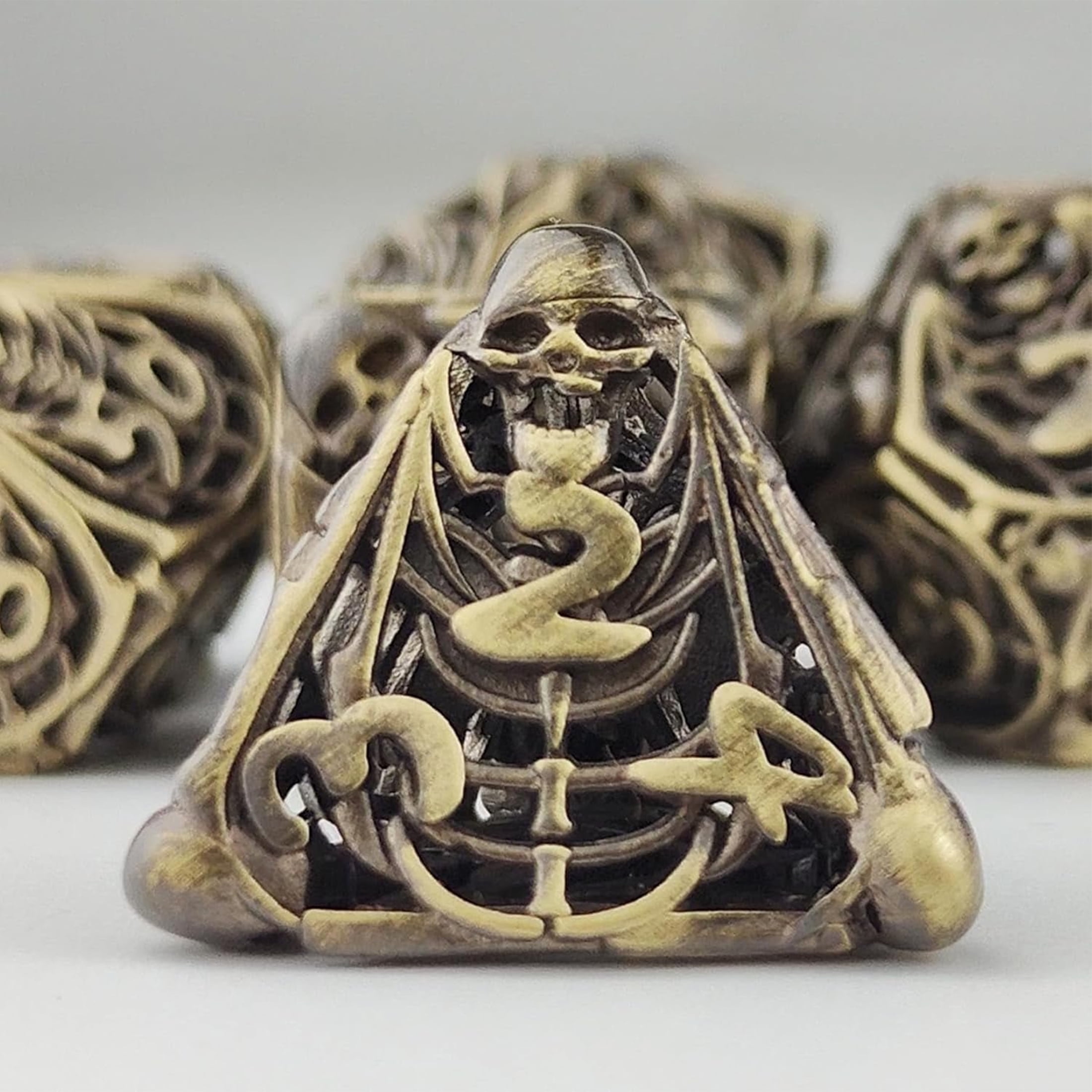 Signalplus Hollow Skull DND Dice Set - Metal Polyhedral Dice for ...