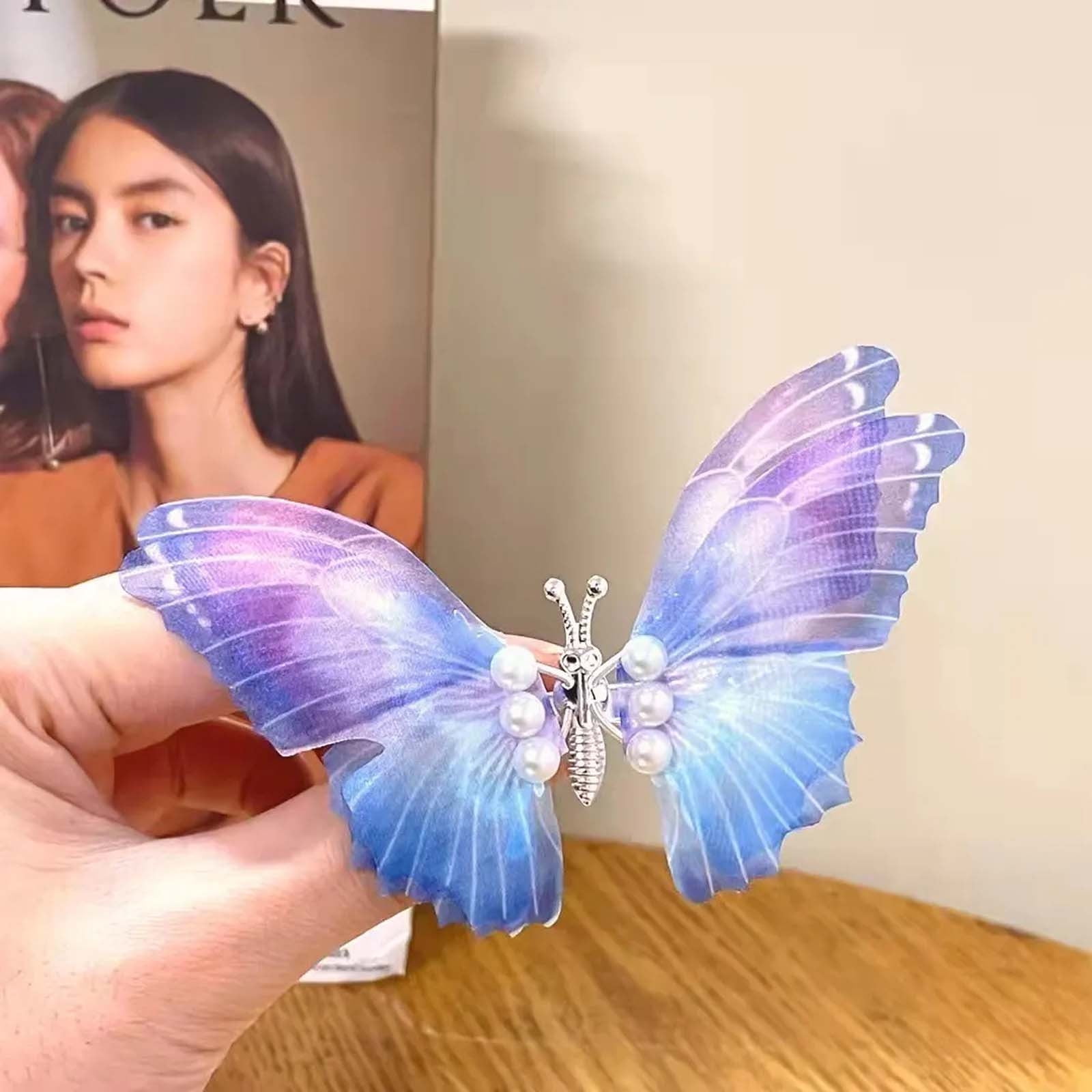 Holloyiver Butterfly Hair Clips, Large Moving Wings Butterfly Hair ...