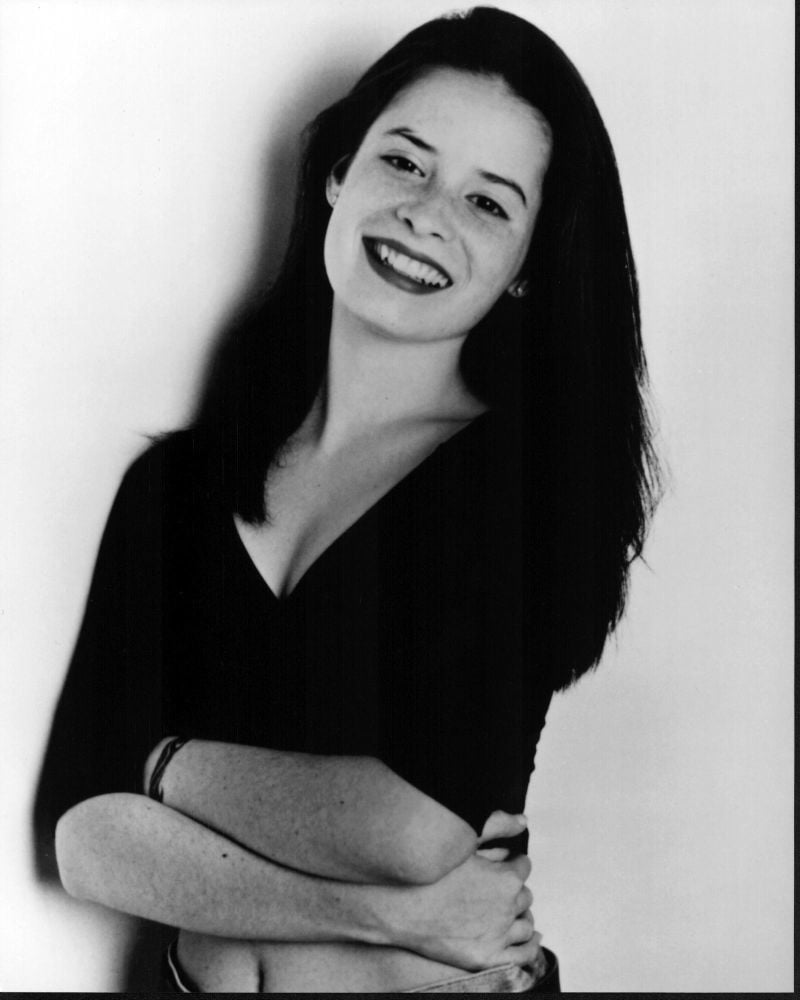Holly Marie Combs Arms Crossed Leaning On Wall Black And White Photo Print 8 X 10 Item