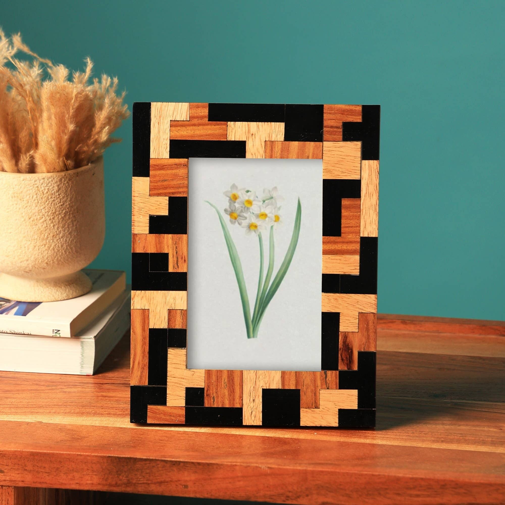 Home Decor Accessories Black Resin with Sheesham & Mango Wood Photo ...