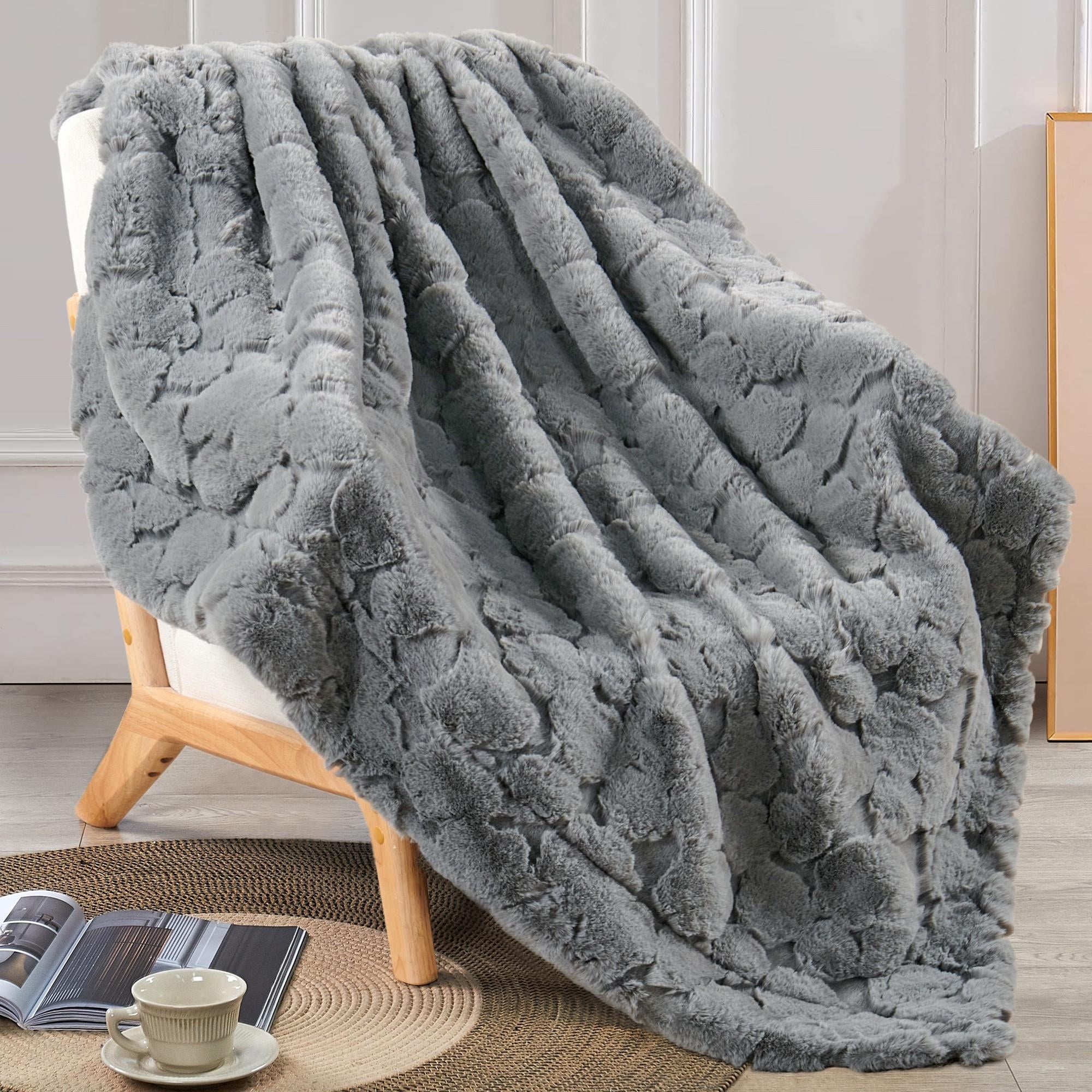 Home Soft Things Cloud Carved Faux Fur Embossed Throw Blanket with ...