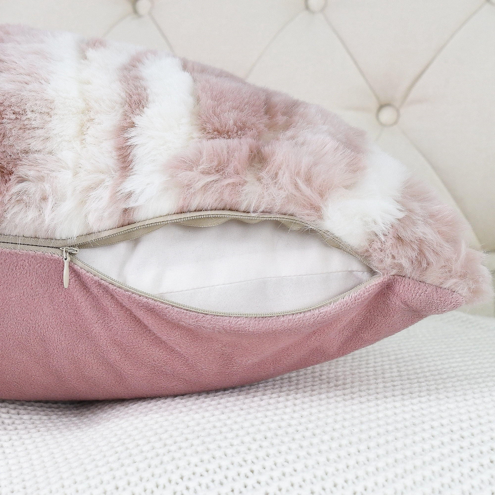 Home Soft Things Jacquard Faux Fur 2 Piece Set Pillow Shell 26''x26 ...