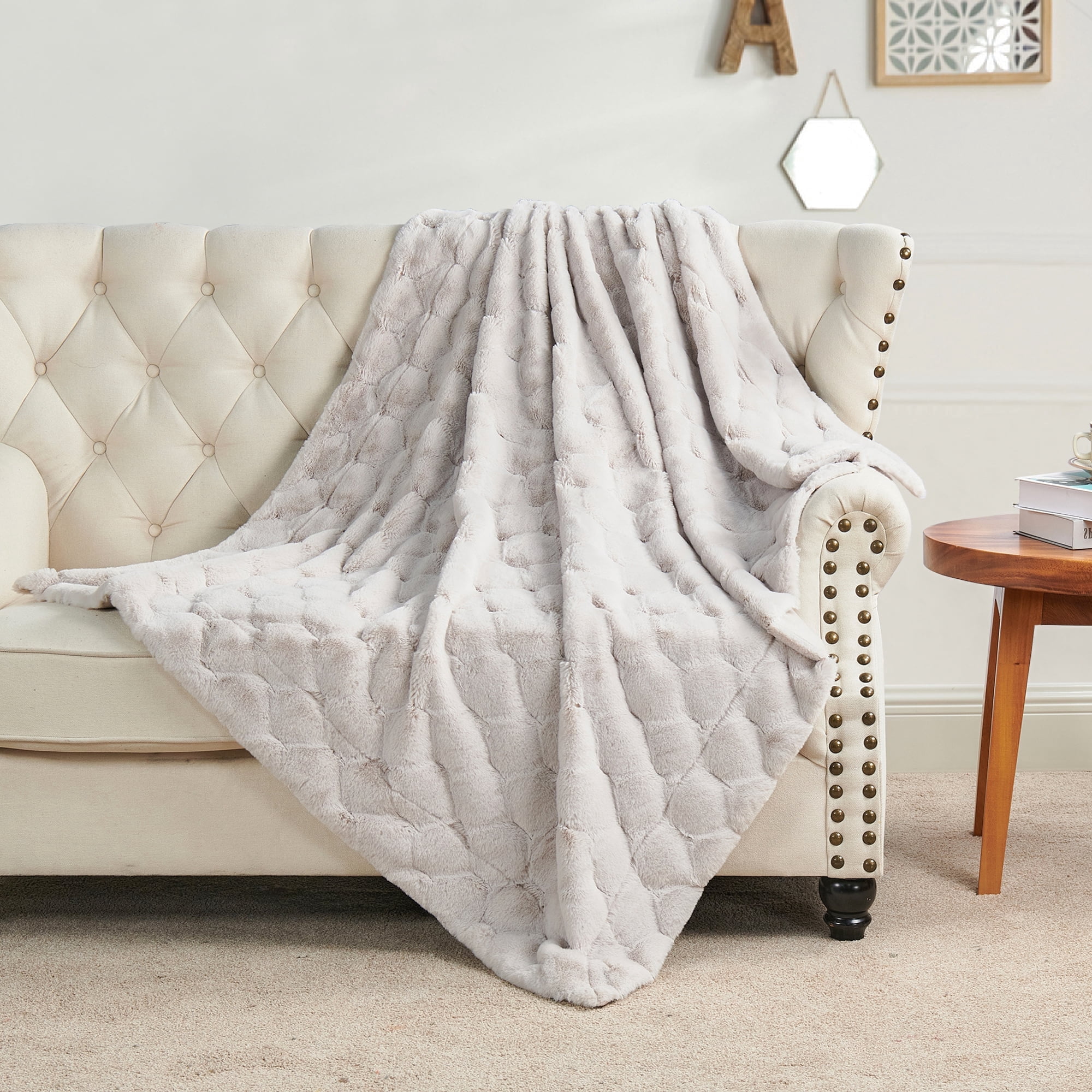 Home Soft Things Jacquard faux fur throw - 50x60" - White sands ...