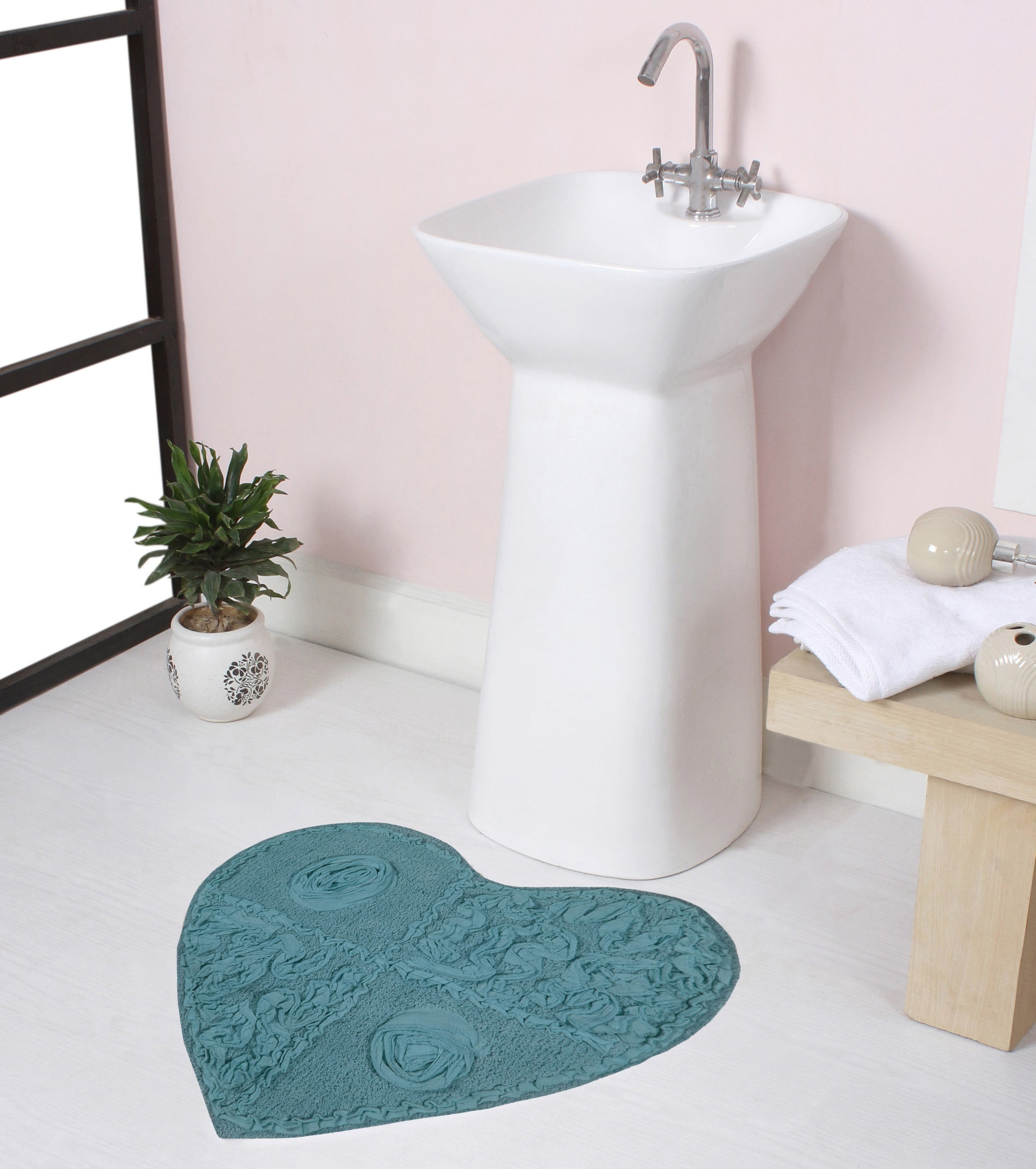 Home Weavers Modesto Collection Heart Shaped Plush Carpet Shower Floor ...