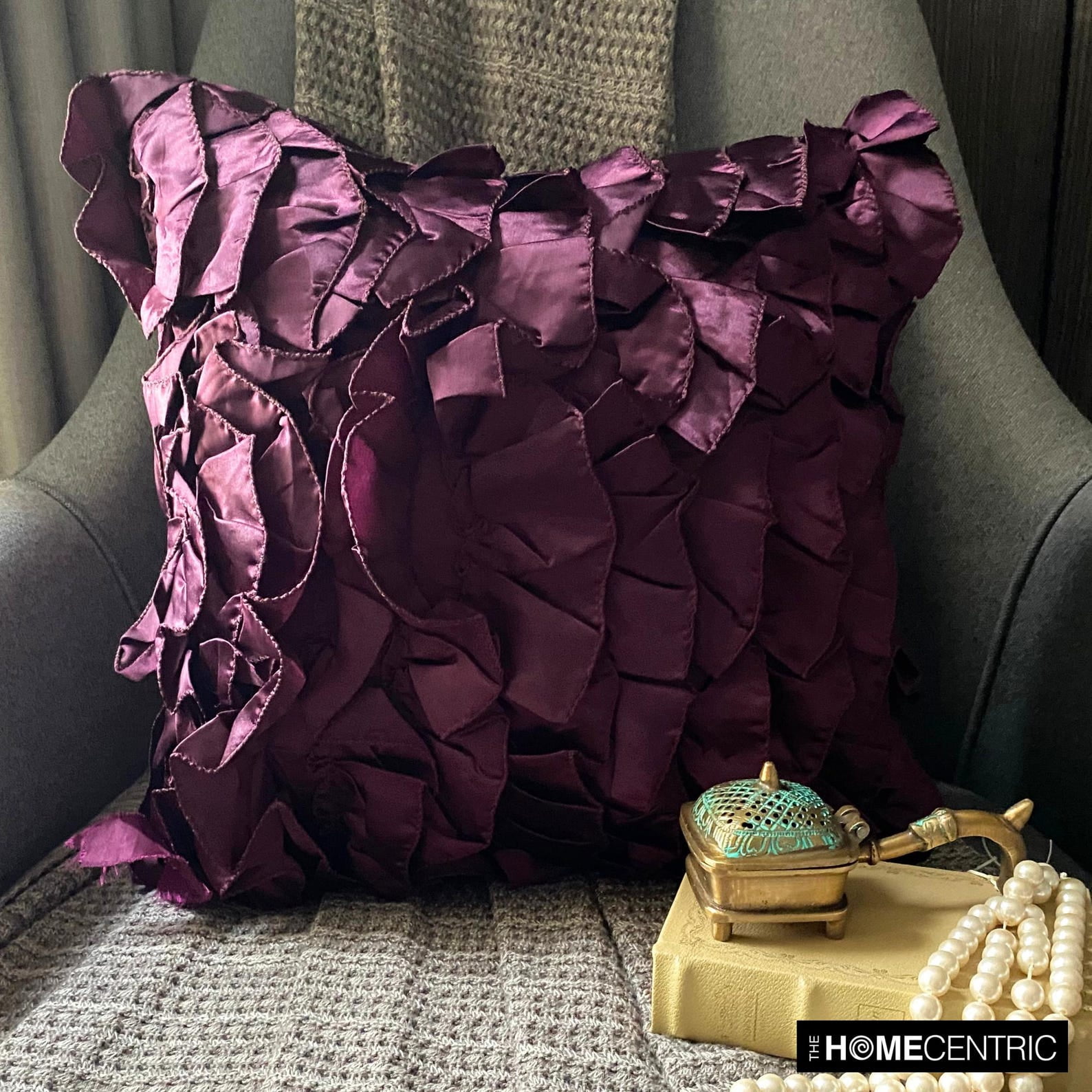 The HomeCentric Cushion Cover Decorative Violet Throw Pillow Covers ...