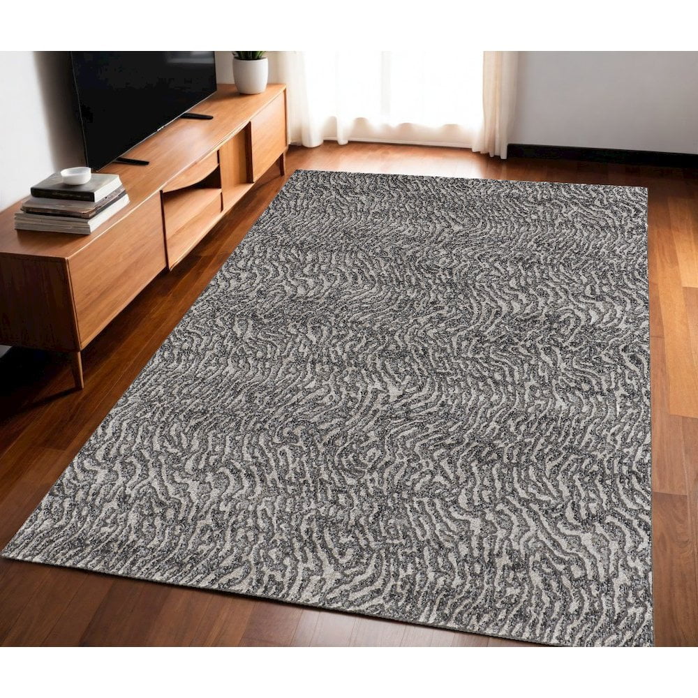 HomeRoots 5' X 8' Gray And Ivory Abstract Power Loom Area Rug - Walmart.com
