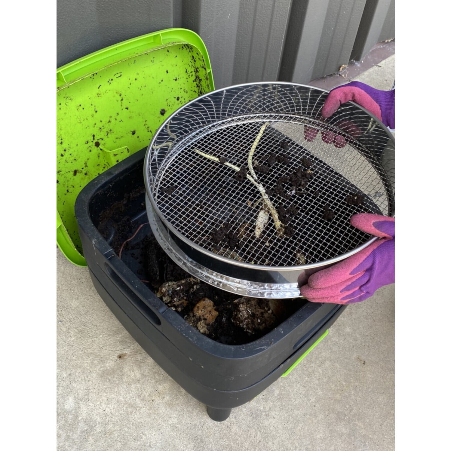 HomeStock Old World Opulence 16-Inch Round Steel Compost Sifter ...