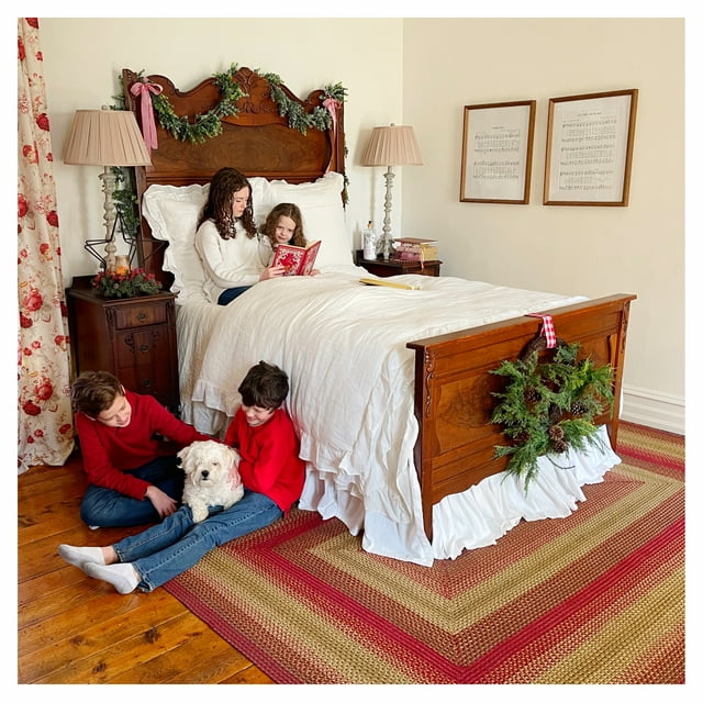 Homespice Cider Barn 5' x 8' Red Braided Rug Classic, Primitive ...