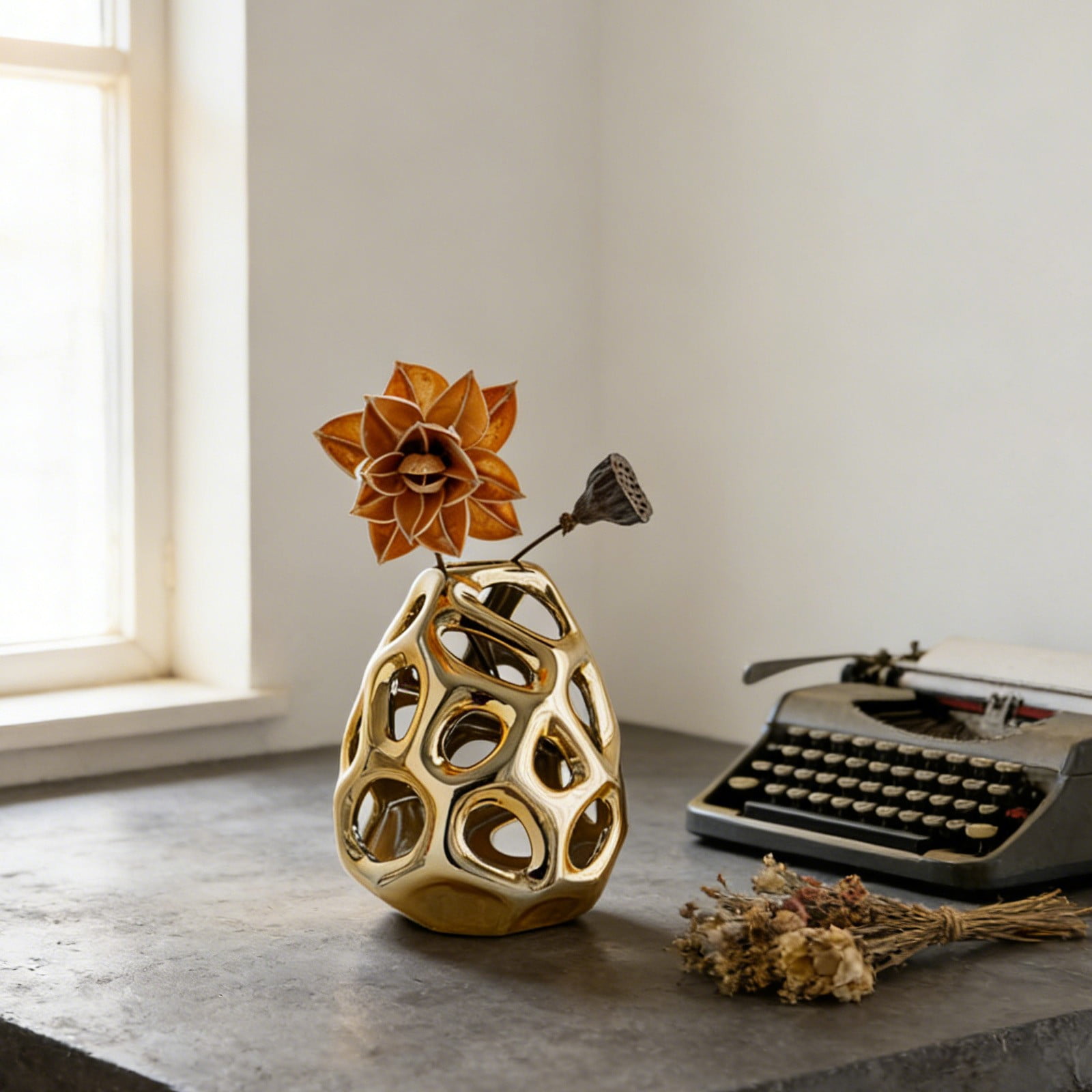 Honeycomb Openwork Ceramic Vase, Decorative Metallic Flower Vase for ...