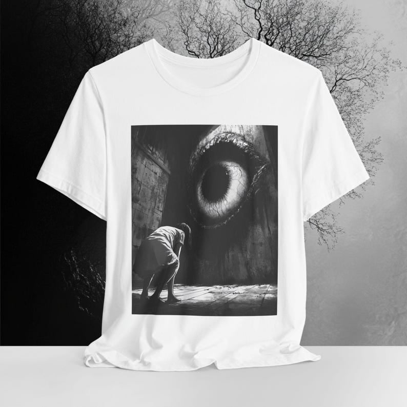 Horrifying Nightmare Shirt – Eerie Giant Eye Gothic Fear Creepy Dark ...