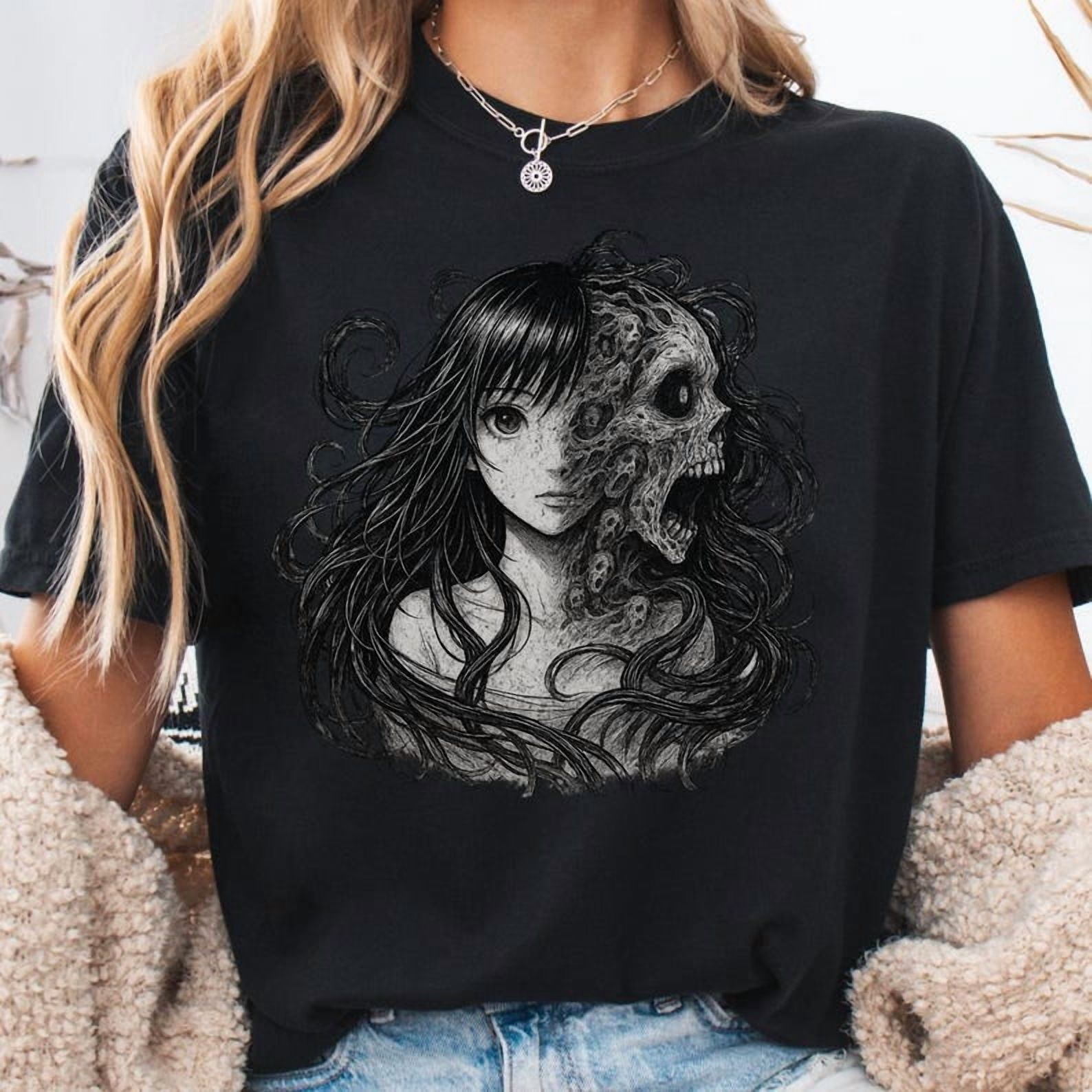 Horror Manga Anime T-shirt, Gothic Tee, Creepy Aesthetic Shirt ...