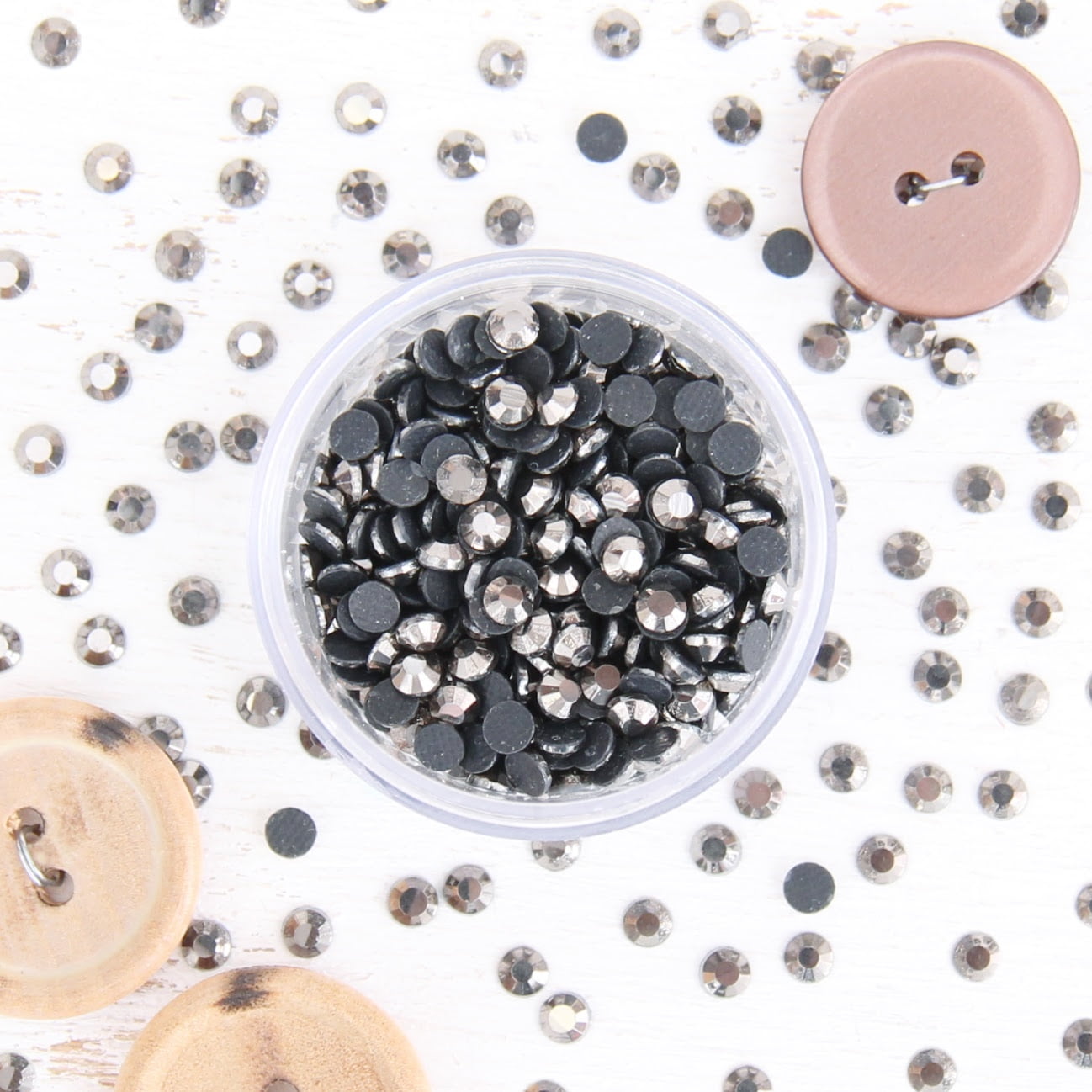 Hot Fix Rhinestones by Threadart SS16 (4mm) - Hematite - 5 Gross (720 ...