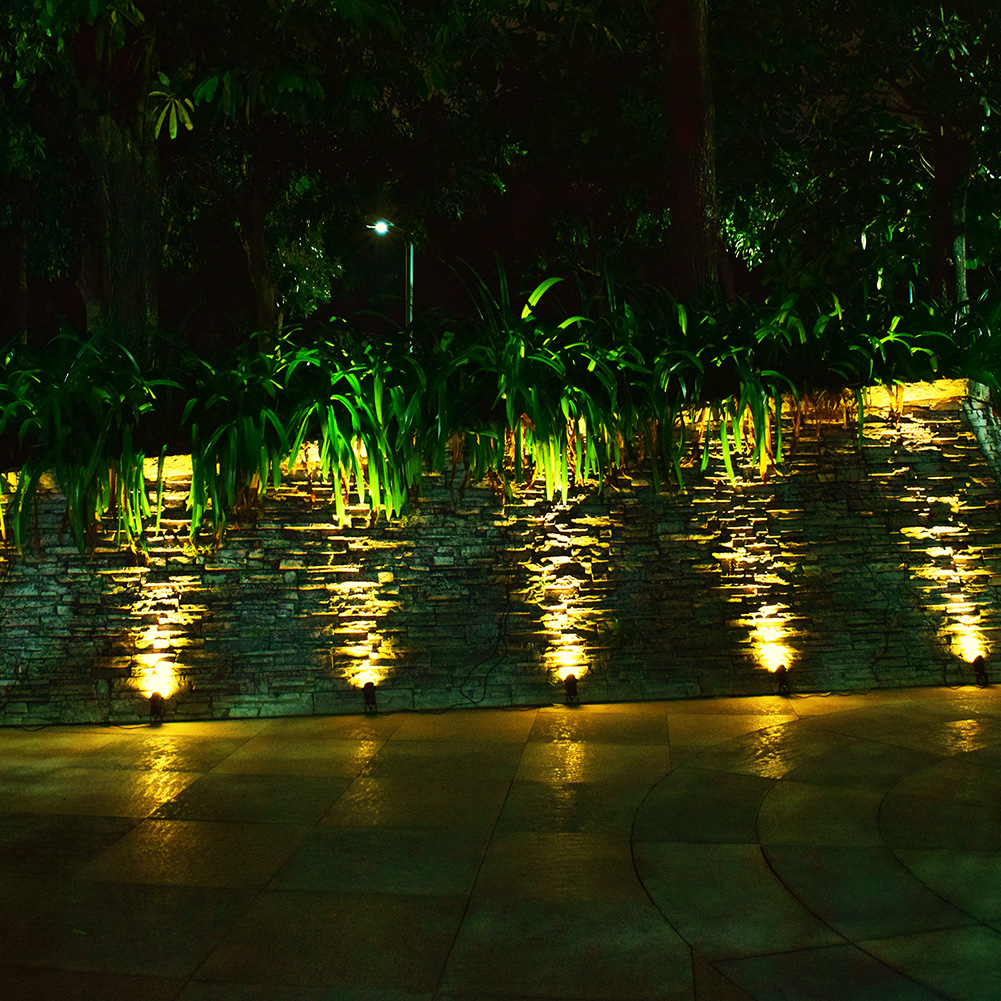 Hot Sale! Yiaieng Solar Garden Statue with Led Light, Landscape ...