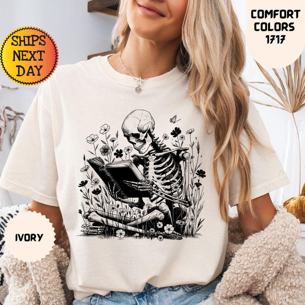Hot Trending Book Reading Skeleton, Skeleton Art, Gothic Skeleton ...