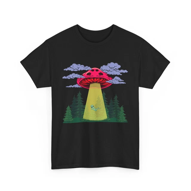 Hot Trending T-Shirt With Ufo Graphic Tee | Space Fan Gift | Alien ...