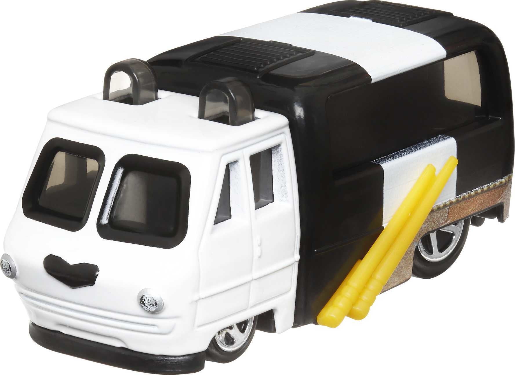 Hot Wheels Kung Fu Panda Character Car, 1:64 Scale Toy Collectible ...