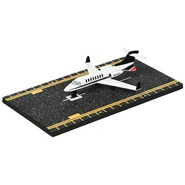 Hot Wings Private Jet With Connectible Runway