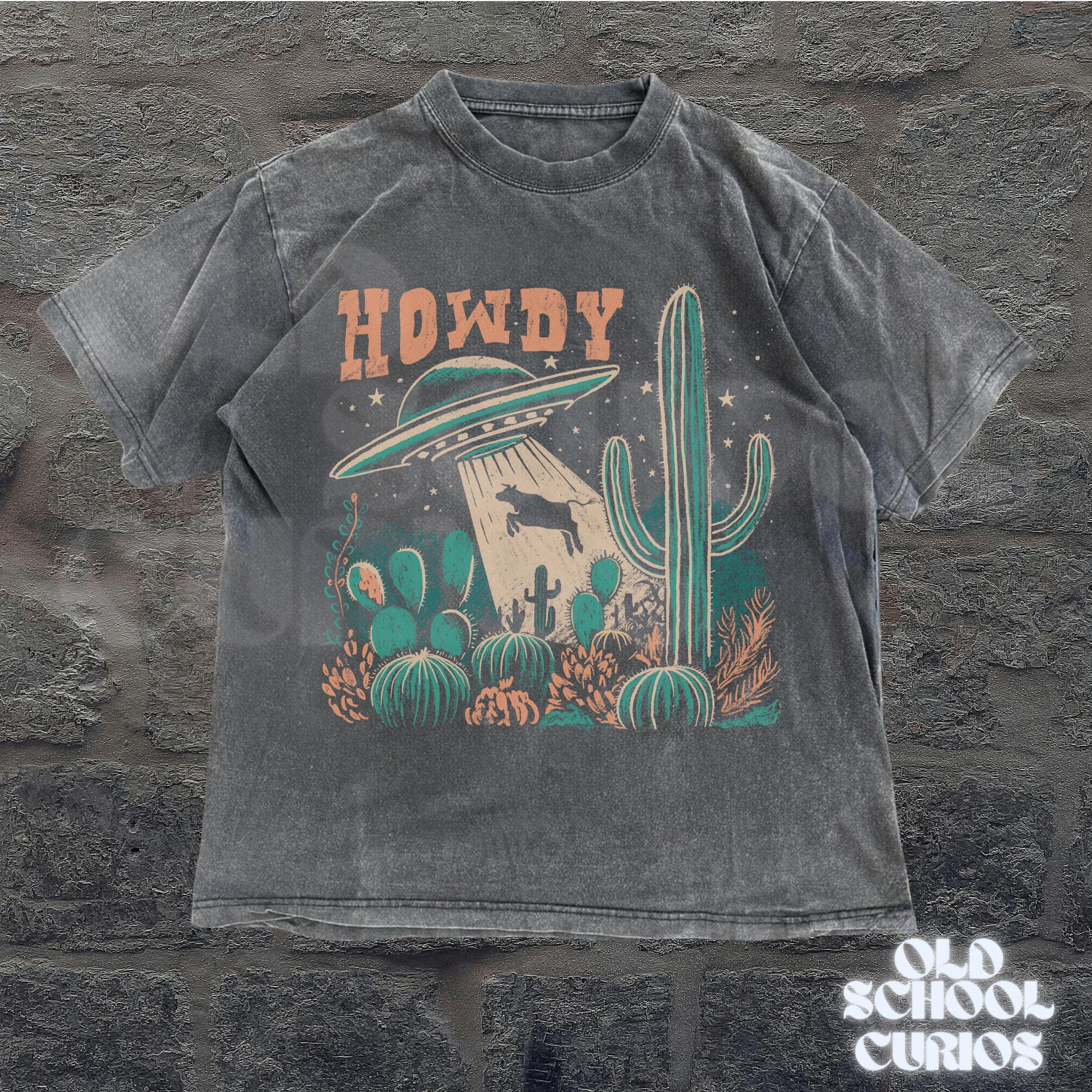 Howdy Western Cow UFO T-shirt, Vintage Cowboy Alien T-shirt, Vintage ...