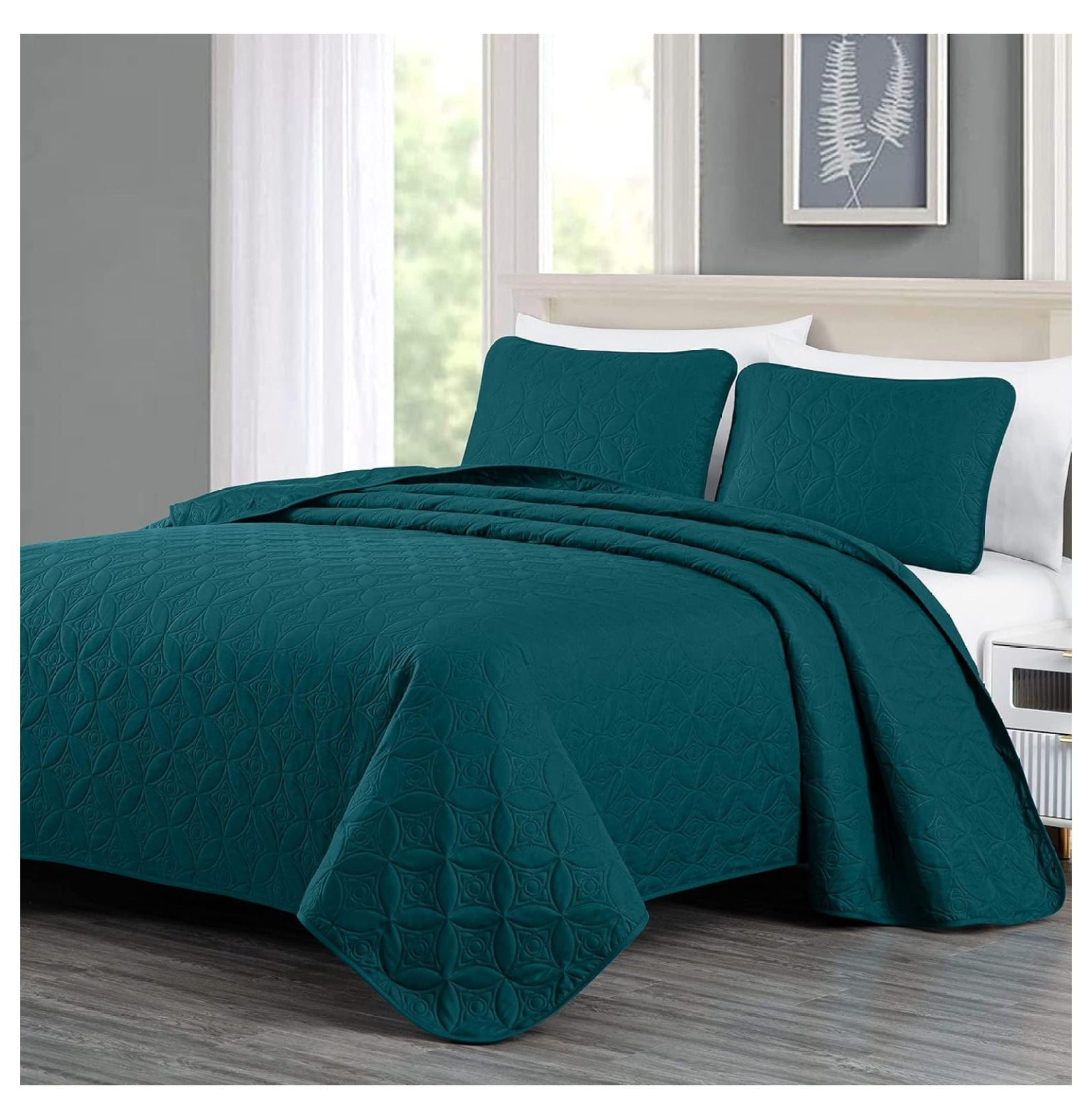 Huang zhong wen Florenz 3-Piece Ultrasonic Medallion Quilting Oversized Bedspread Coverlet Set ...