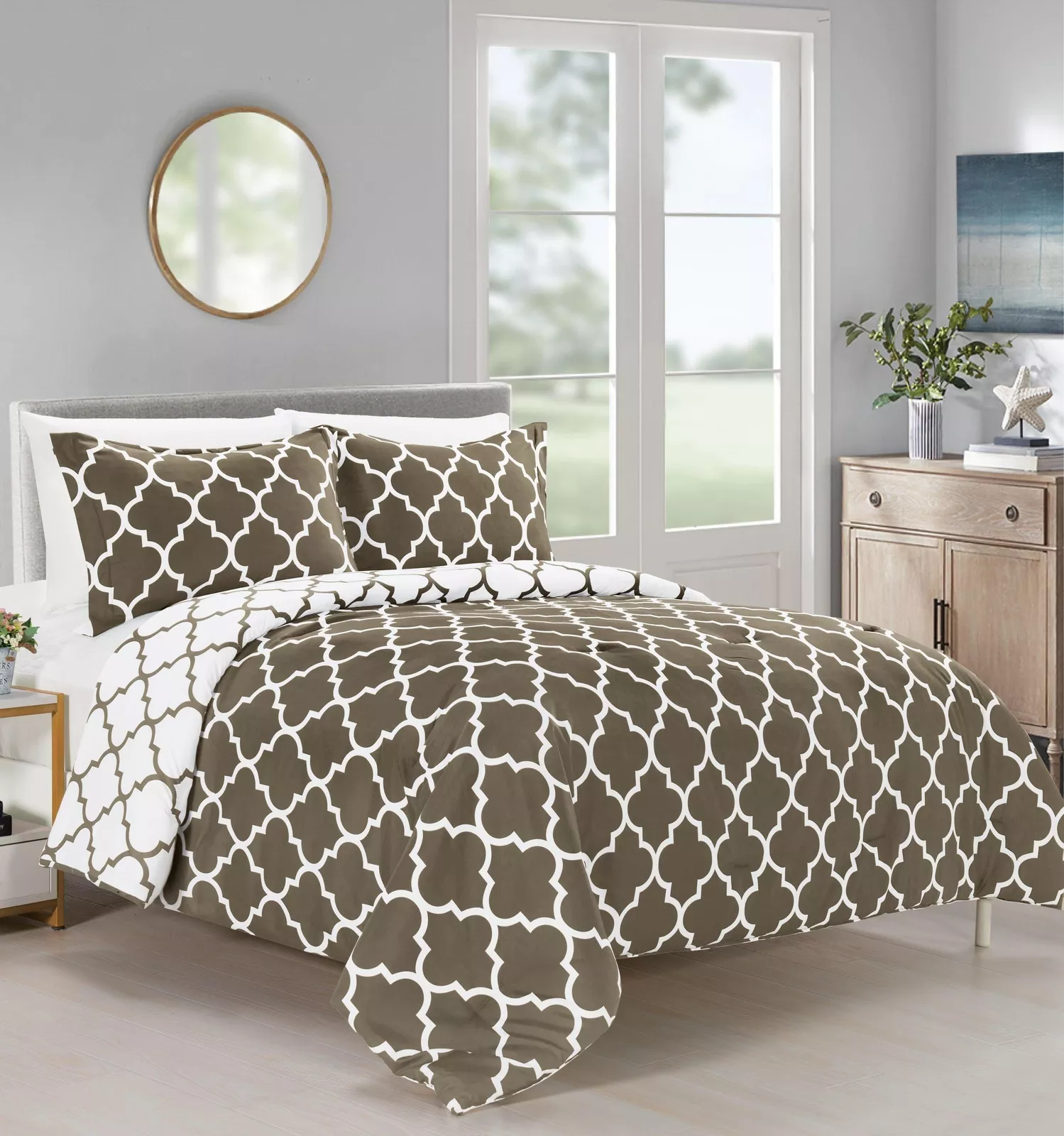Huba Homes Elegant Comfort 3-Piece Moroccan Trellis Reversible ...