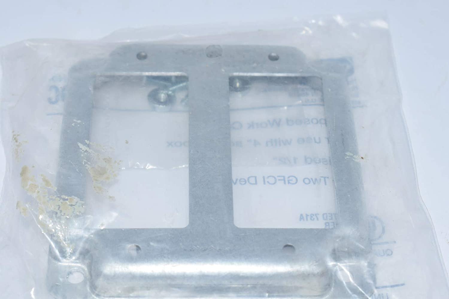 Hubbell-Raco 809C Square Cover, 1/2" Raised, Exposed Work, 2 GFCI, 4 ...