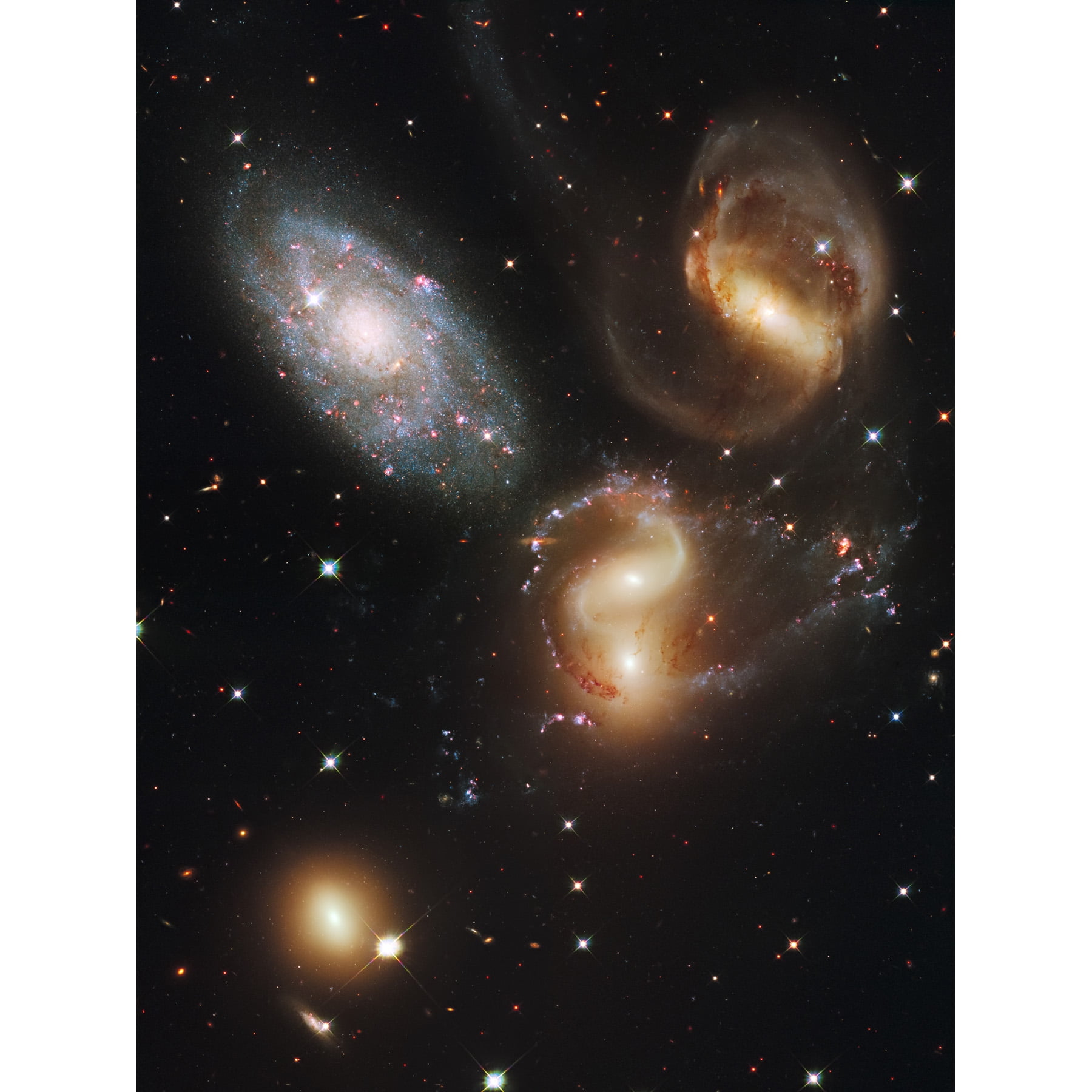 Hubble Space Telescope Image Galactic Wreckage In Stephan's Quintet ...