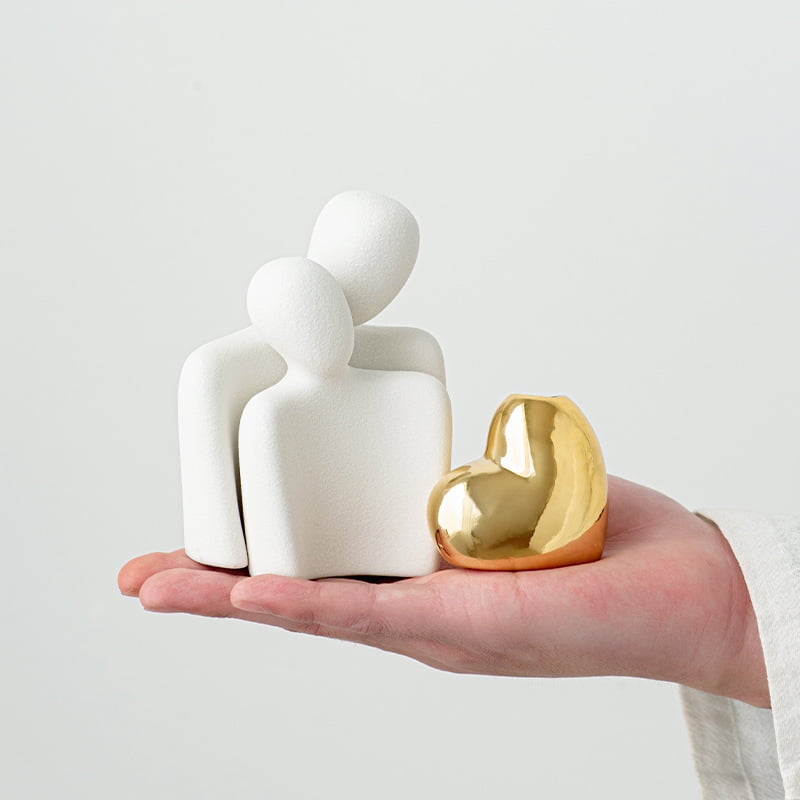 Hugging Couple Statues Ceramic Lover Figurine Characters Coffee Table ...