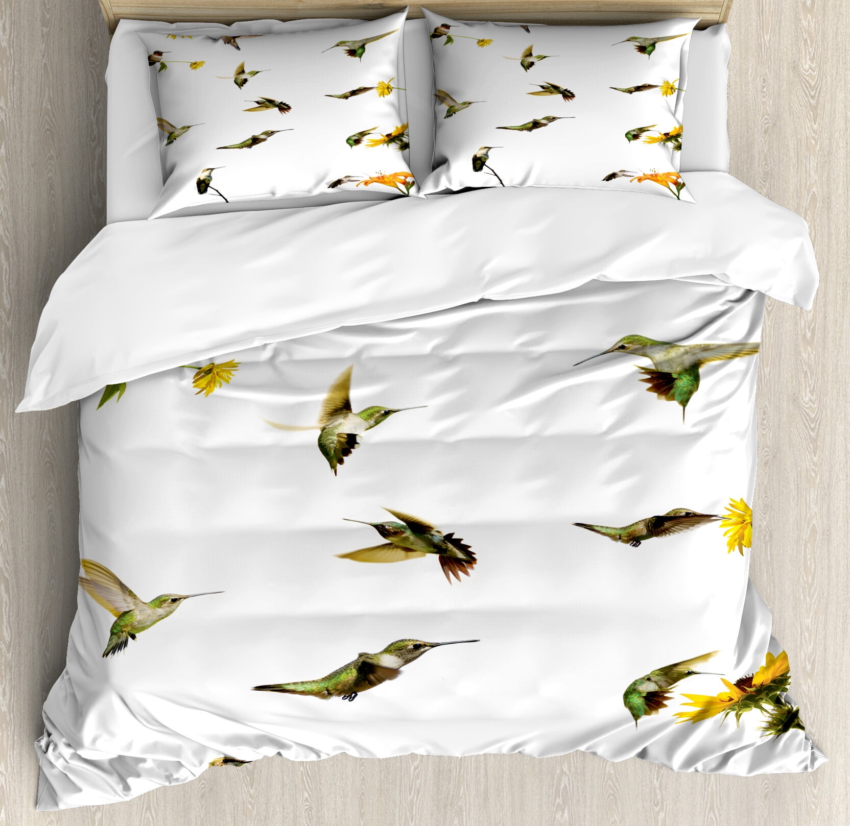 Hummingbirds Duvet Cover Set, Illustration of Hummingbirds in Motion ...