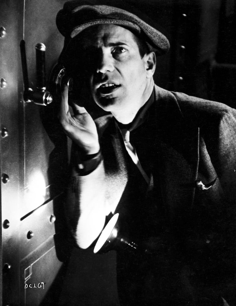 Humphrey Bogart Posed in Classic Portrait Photo Print (8 x 10 ...