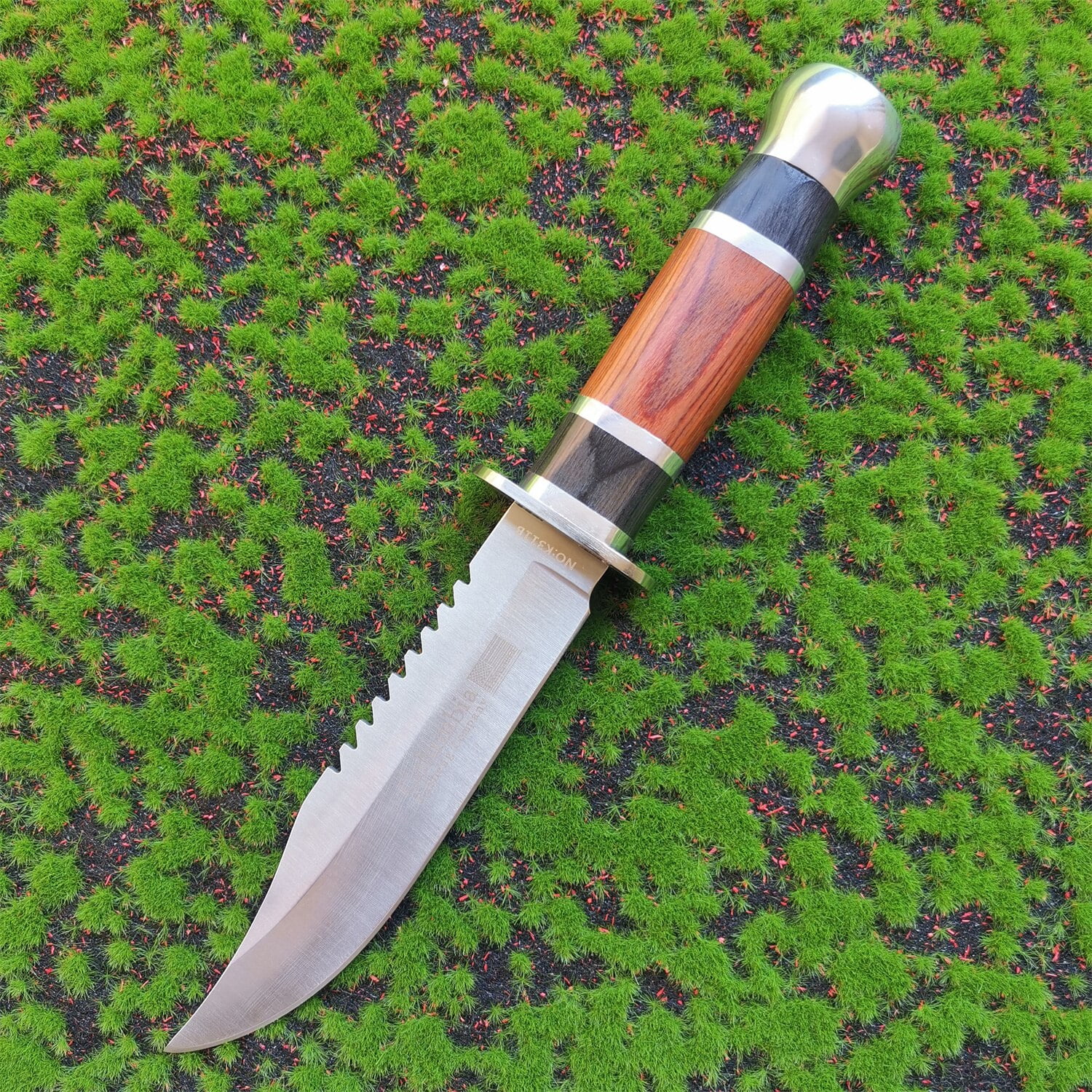 Hunting Knife Solid and Durable Integrated Handle Design Steel Blade ...