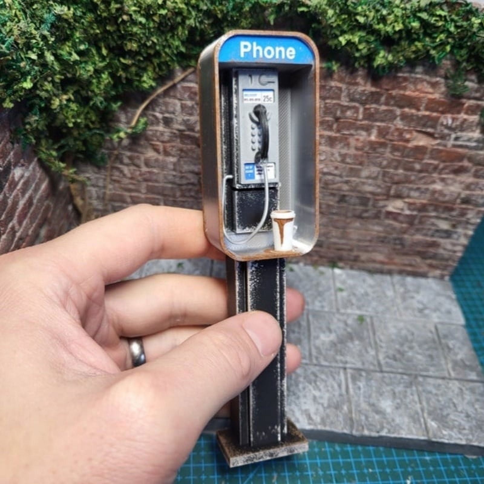 Hwuxmo Mini Public Telephone Booth Metal Ornaments Retro Mini Telephone ...