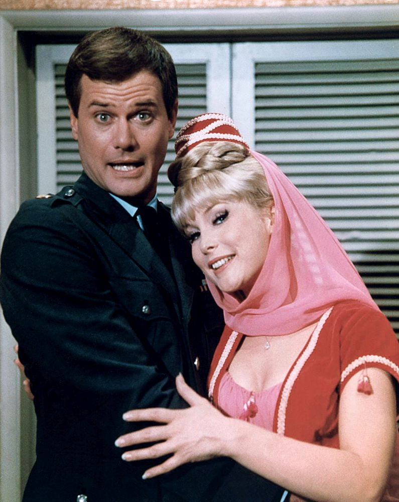 I Dream Of Jeannie, Larry Hagman, Barbara Eden, 1965-1970 Poster Print (16 x 20) - Walmart.com