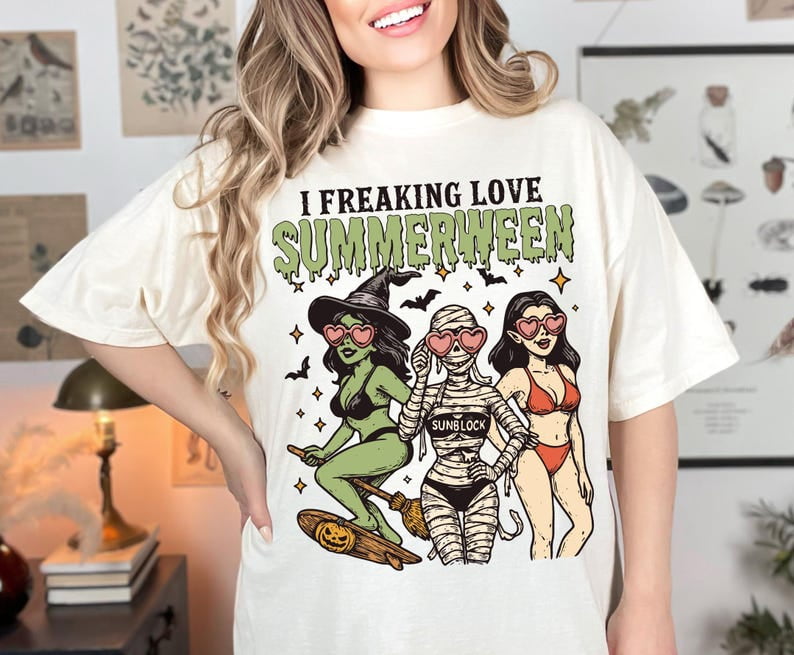 I Freaking Love Summerween PNG, Trendy Spooky Beach Girls png, Funny ...