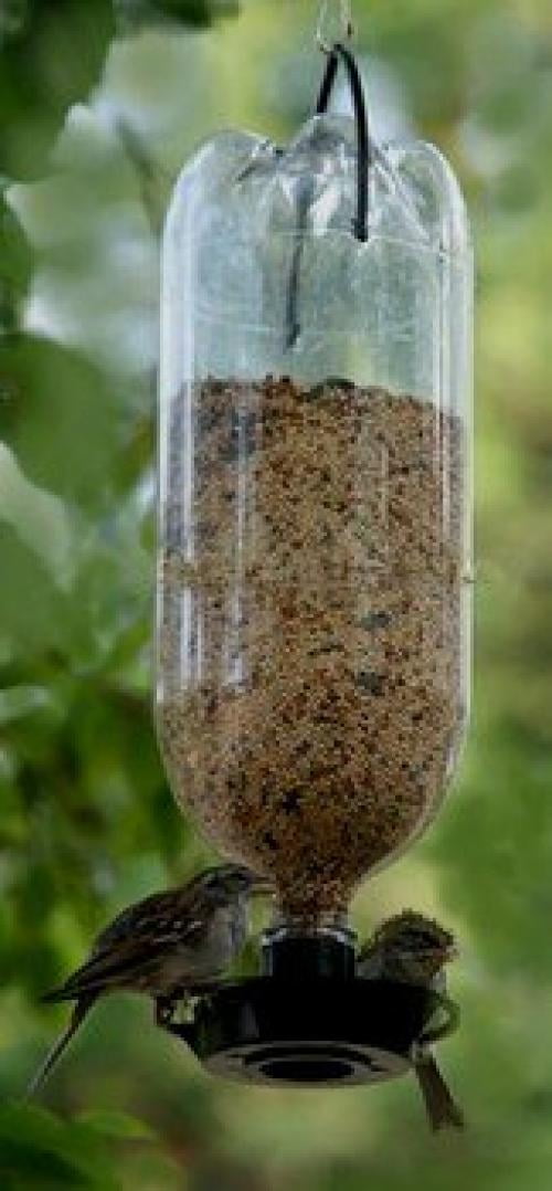 IIT Bottle Top Bird Feeder with Hanger, Green - Walmart.com