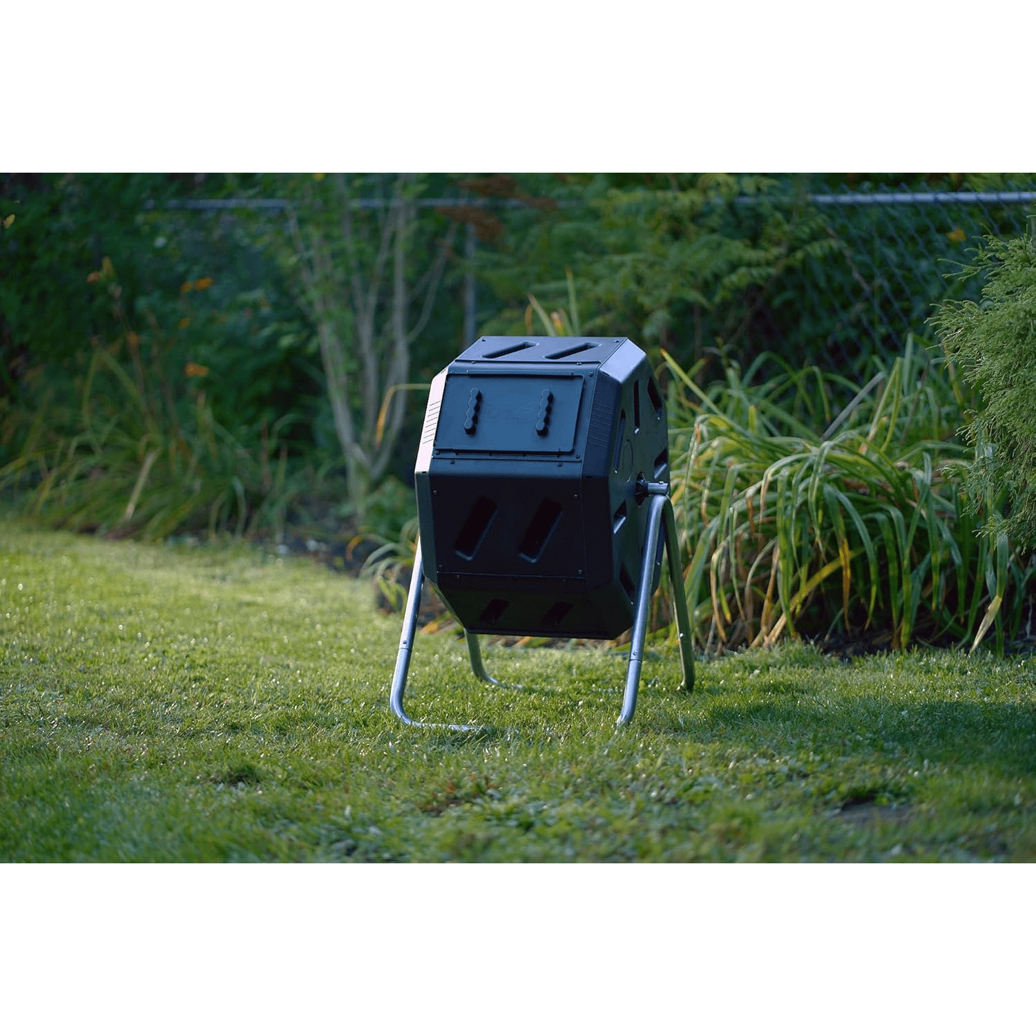 IM2000 Tumbling Composter Canadian-Made, 100% Recycled Resin - Outdoor ...