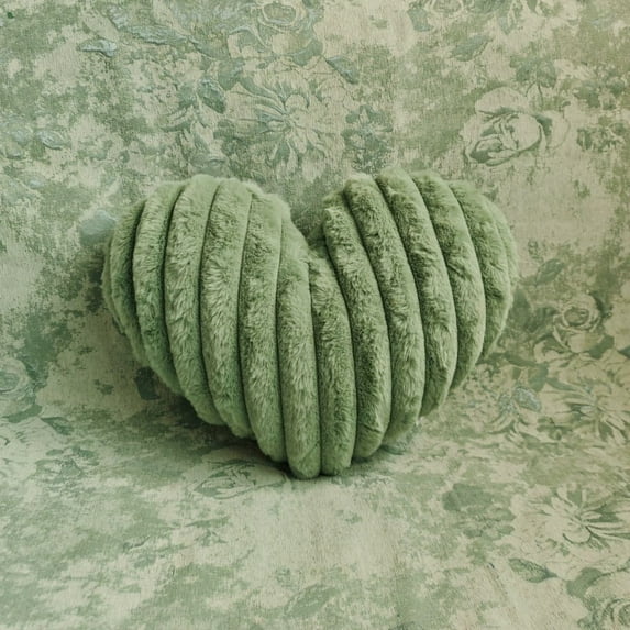 INS-Style Heart Shaped Plush Pillow A 40x35cm Bamboo-Joint Design ...