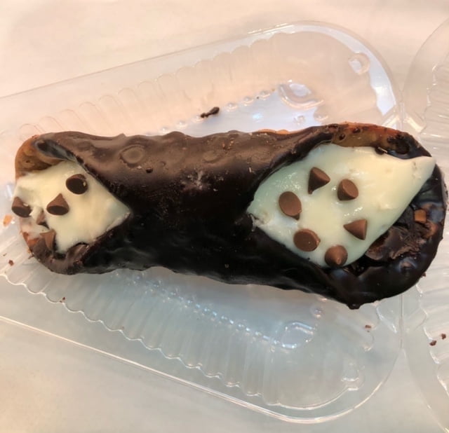 Italian Chocolate Cannoli Pastry, Rich Chocolate Chips Topping, Cream ...