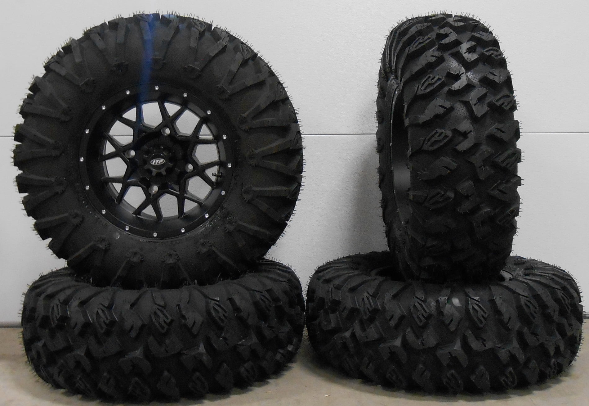 ITP Hurricane 14" Wheels Blk 30" MotoClaw Tires Yamaha Viking Wolverine ...