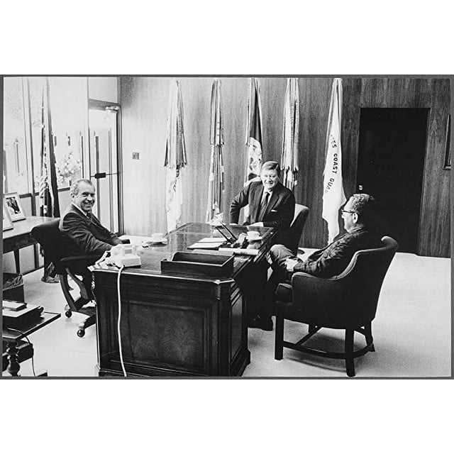 Iconic Arts Laminated 17x11 Poster Richard M. Nixon and Henry Kissinger ...