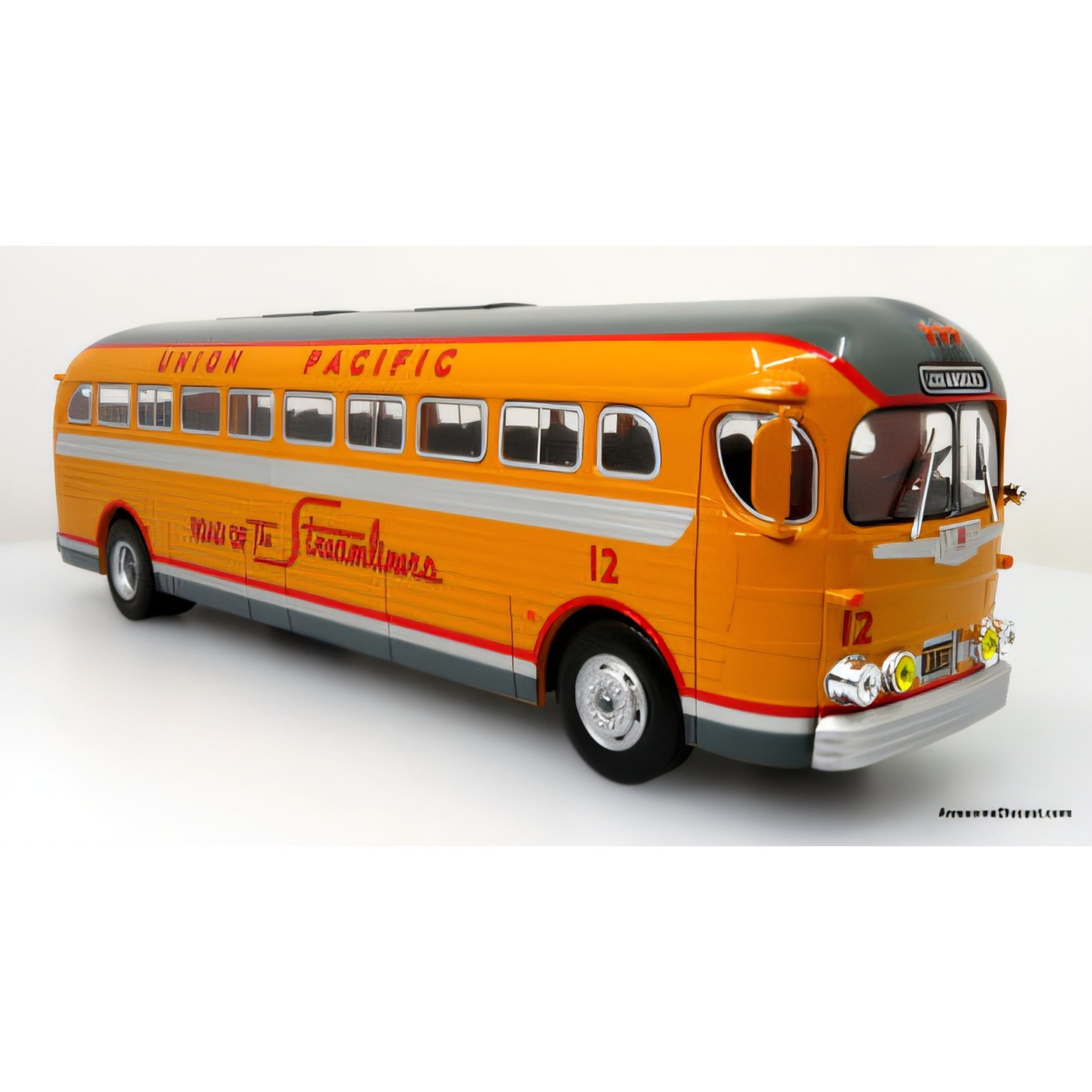 Iconic Replicas 1:43 Gm Pd4151 Silversides Coach: Union Pacific ...