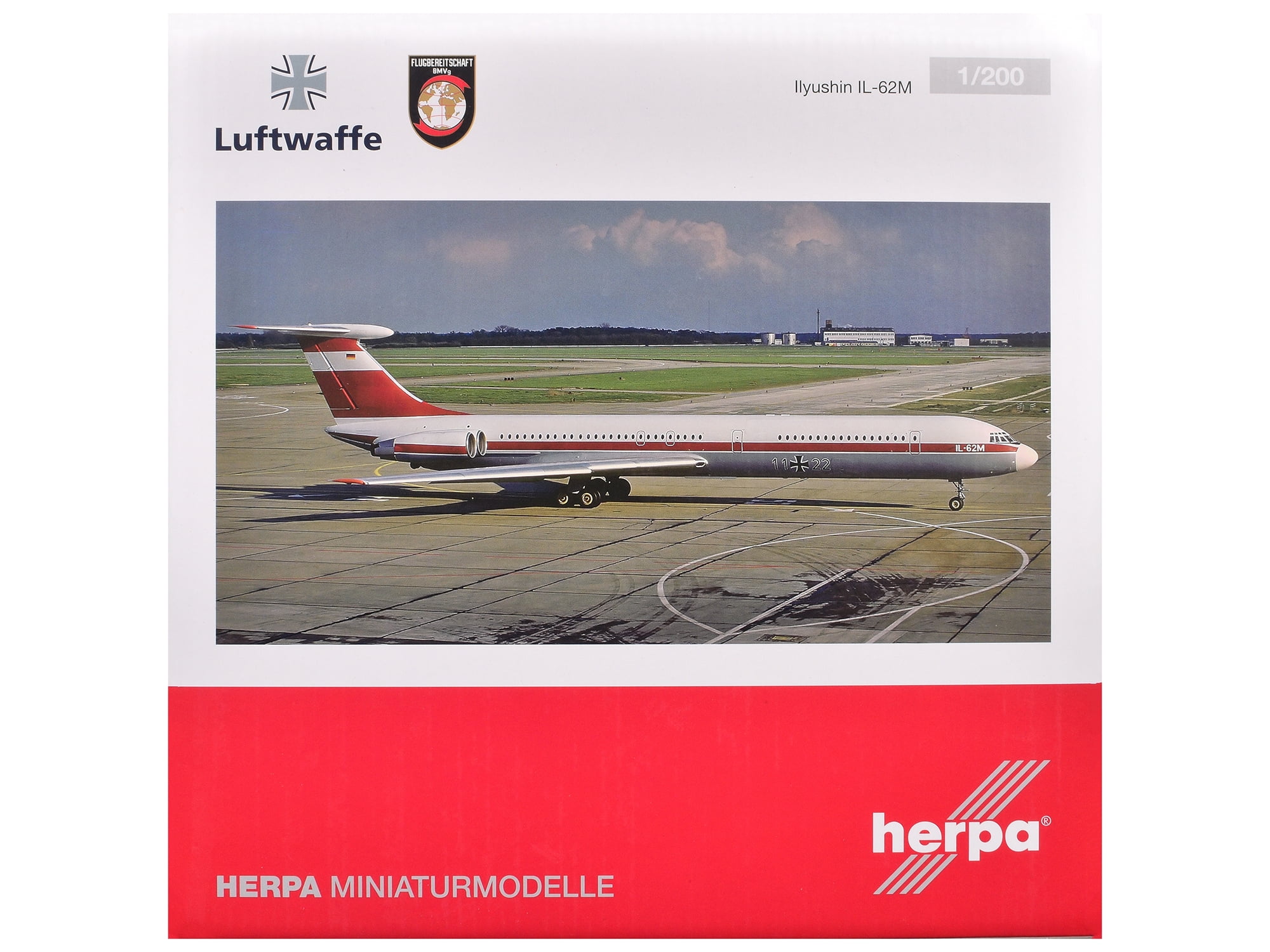 Ilyushin IL-62M Commercial Aircraft "German Luftwaffe" (11+22) White ...
