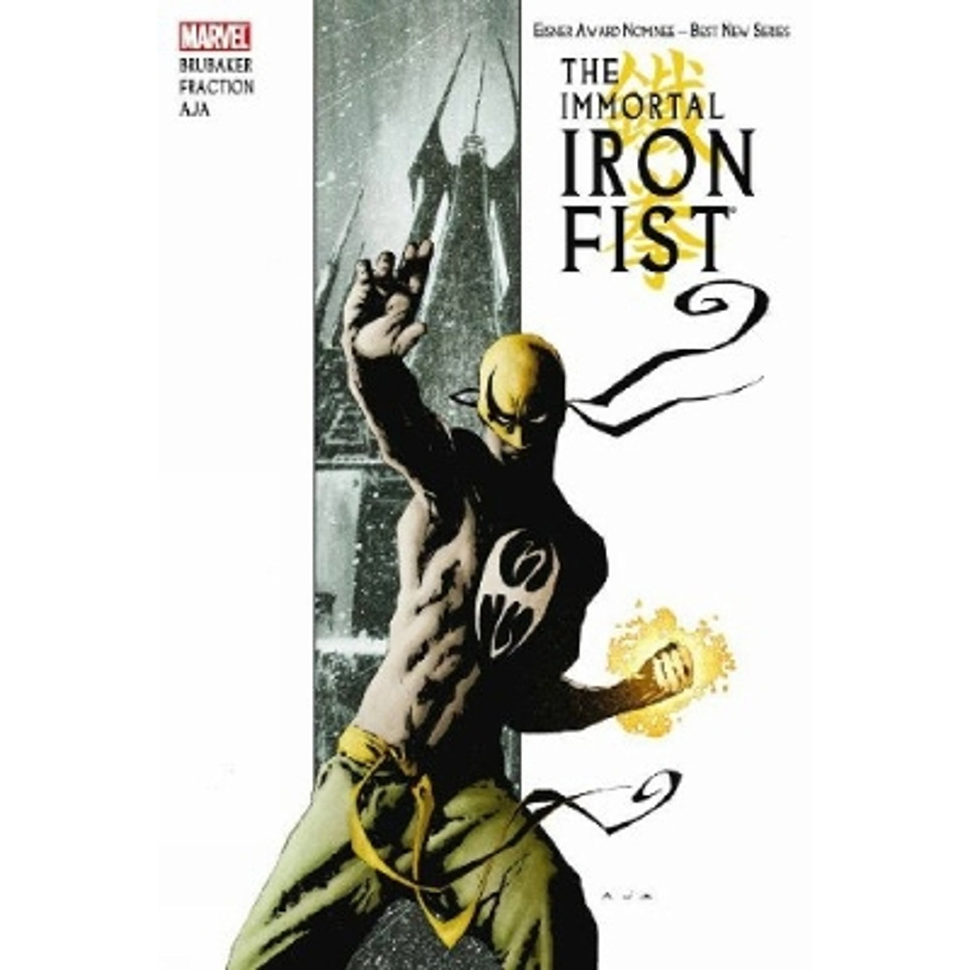 Pre-Owned Immortal Iron Fist by Matt Fraction, Ed Brubaker & David Aja ...